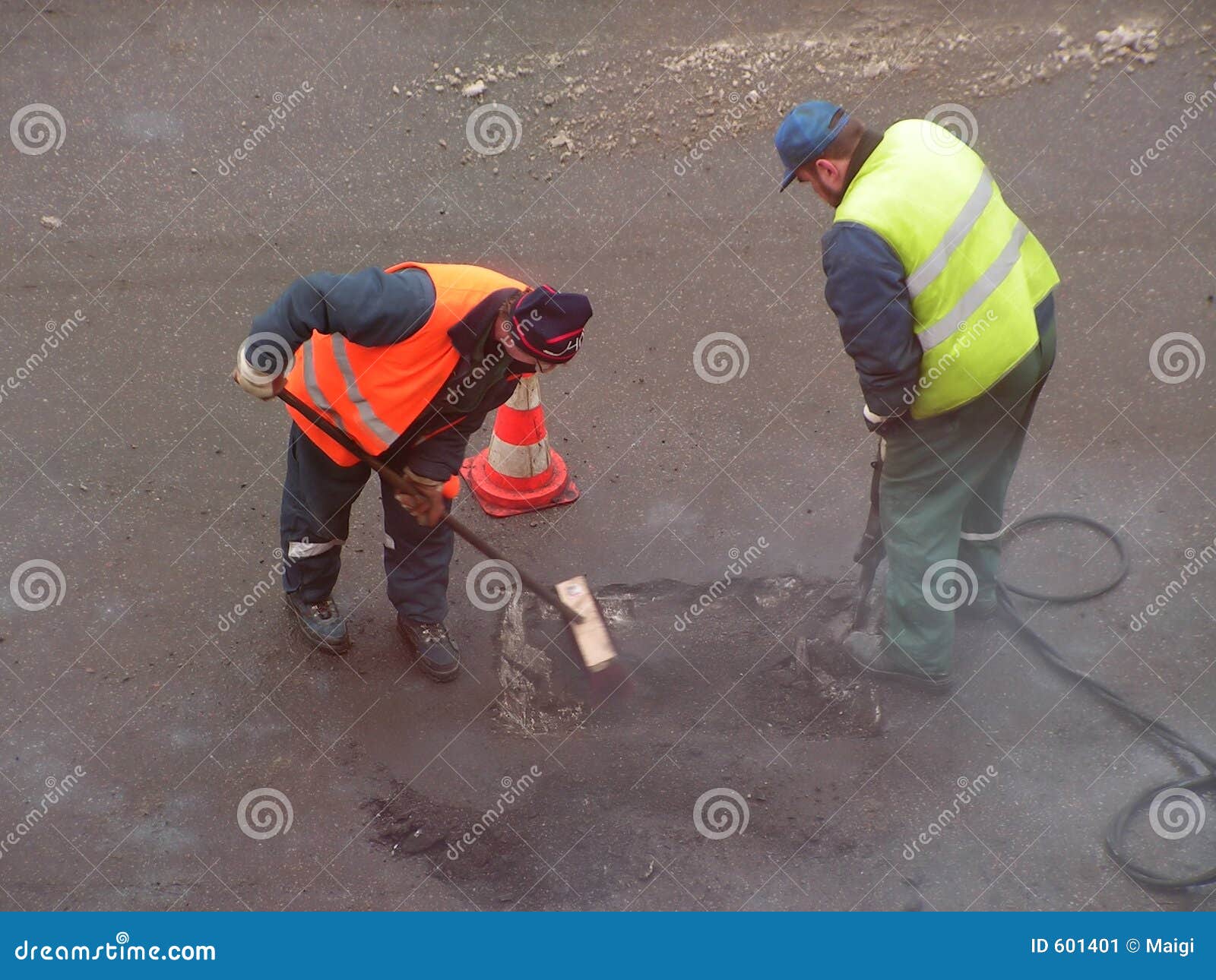 Patching the hole editorial photo. Image of maintenance - 601401