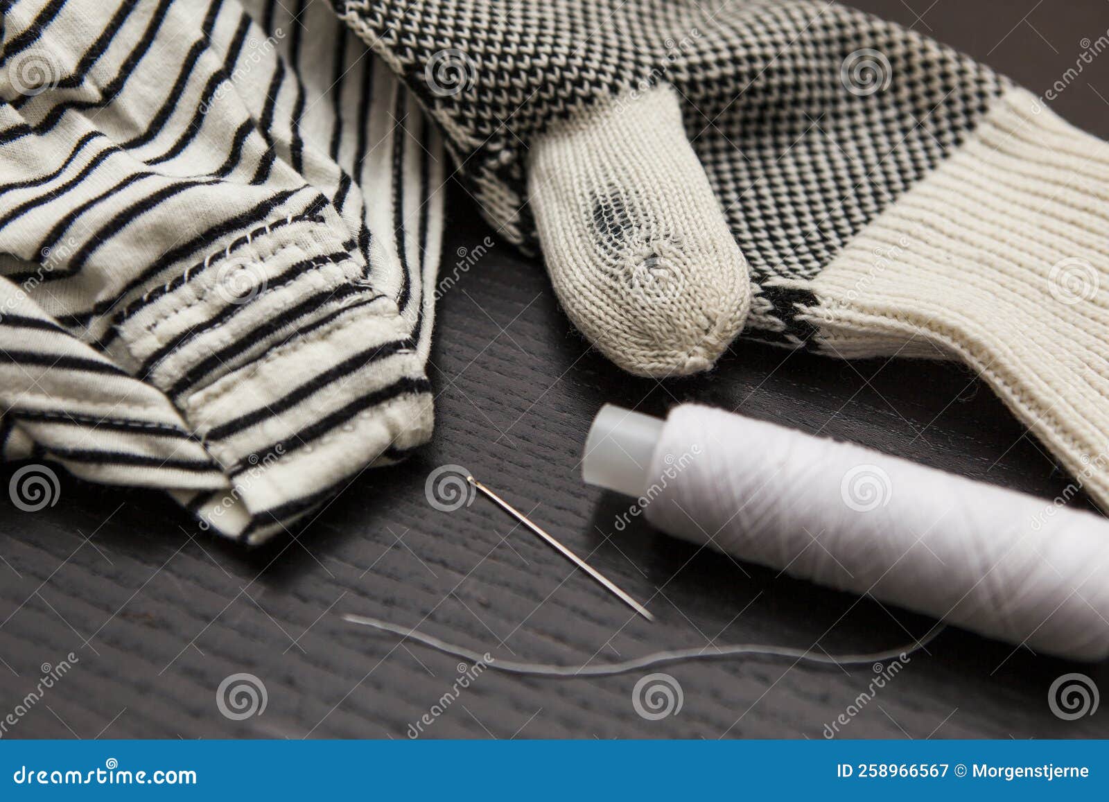 Patching, Woolen Threads, Needle, Knit, Needlework, Stitch Up Stock ...