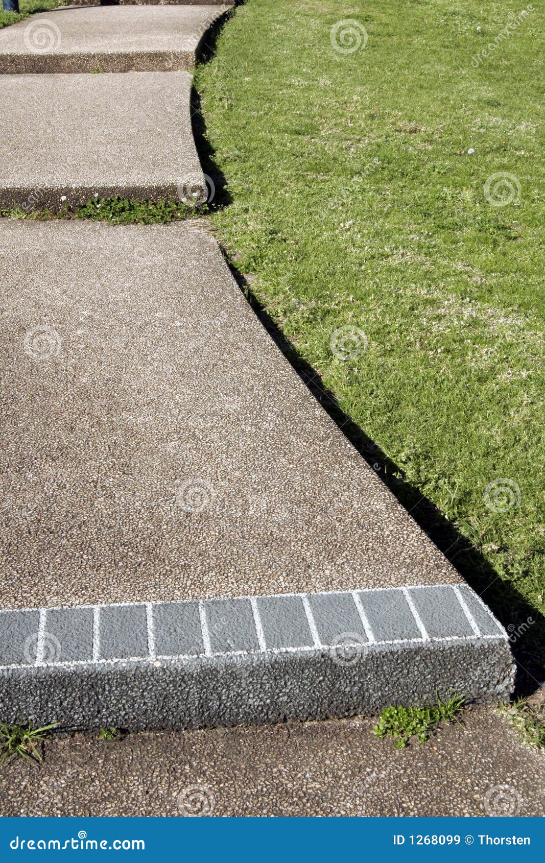 Cobblestone Footpath Curve Stairs Grass Stock Photos - Free & Royalty ...
