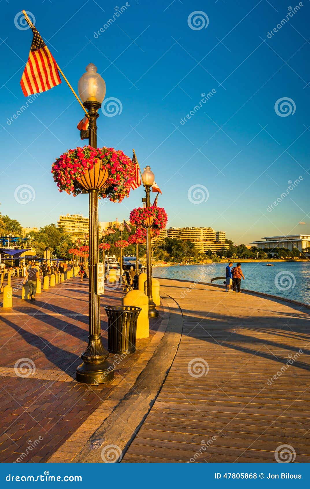 Path Along the Potomac River in Georgetown, Washington, DC. Editorial ...