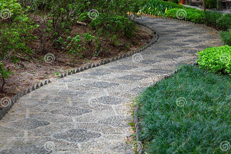 Path in chinese garden stock image. Image of lawn, chinese - 26971715