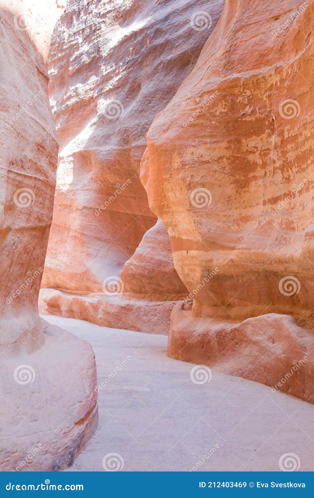 Path between Rocks - Petra, Jordan Stock Image - Image of tourism, pink ...