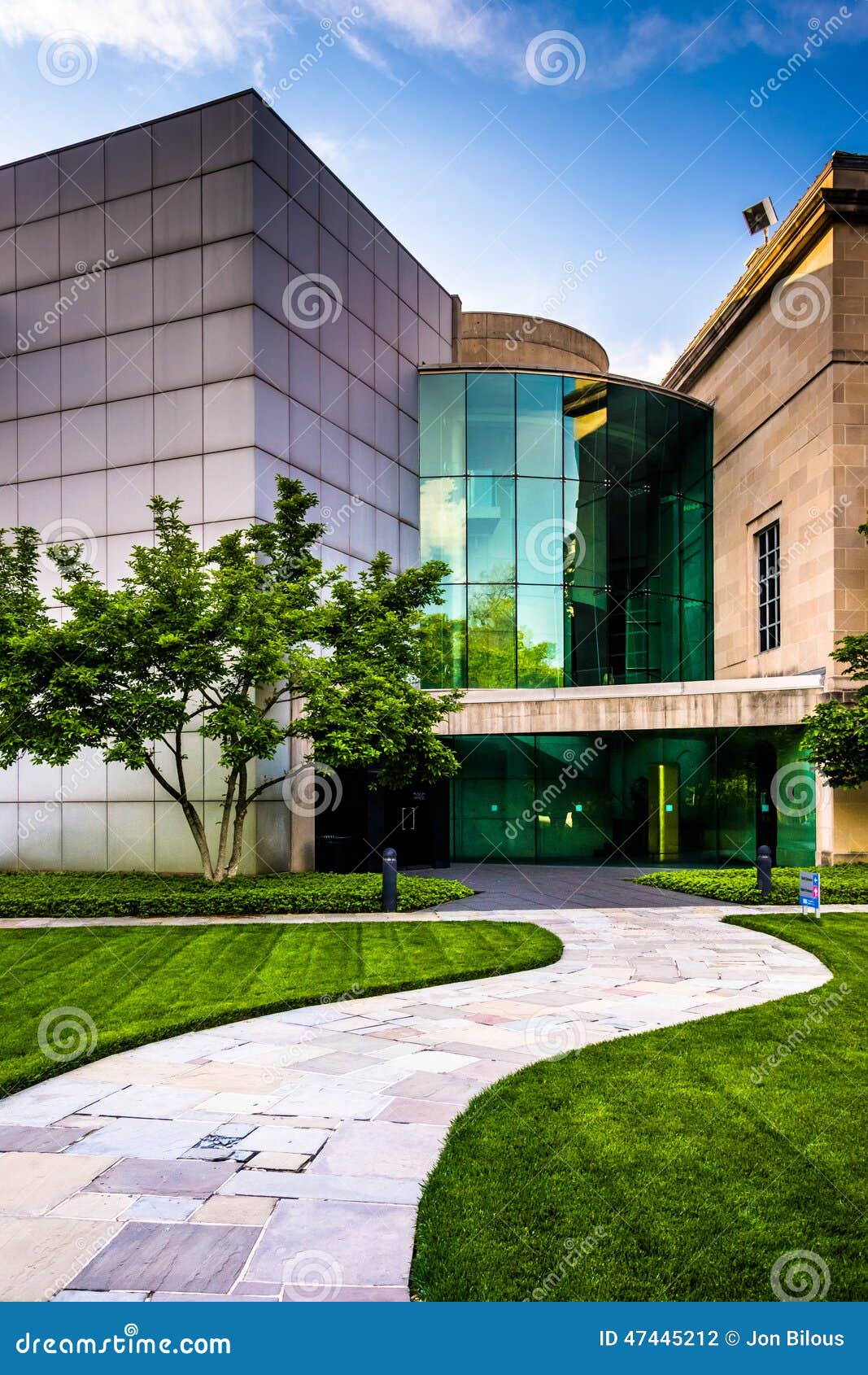 Path To the Museum of Art in Baltimore, Maryland. Stock Photo - Image ...