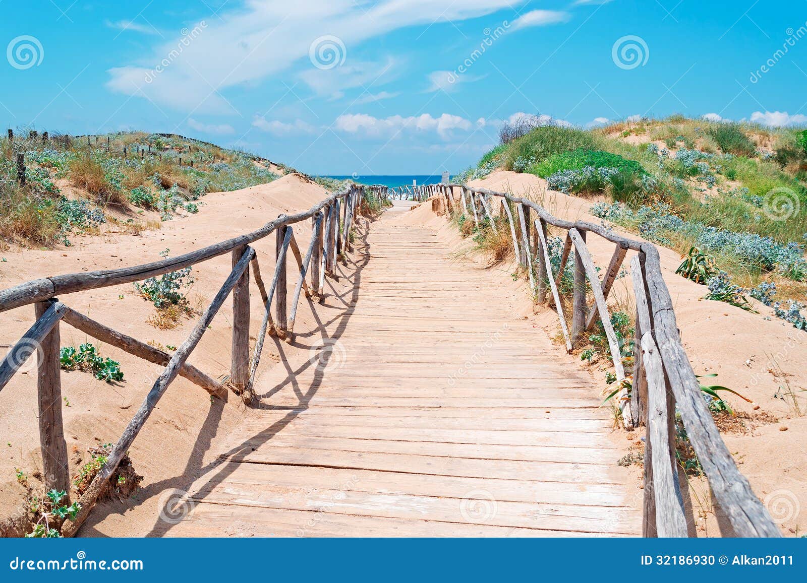 Path to the sea stock photo. Image of landscape, destination - 32186930