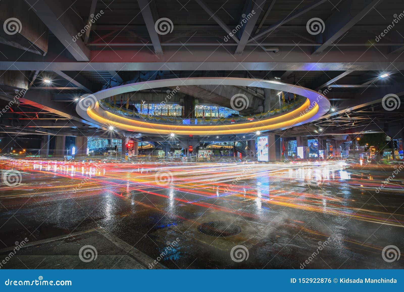 Pathum Wan Junction editorial photo. Image of asia, bangkok - 152922876
