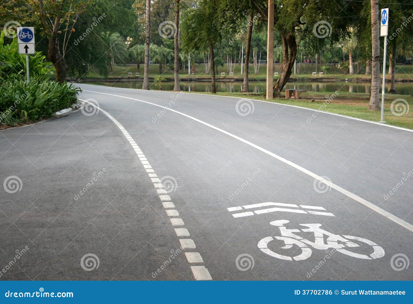 Pathway For Bike And Cyclists In The Park Stock Photography ...