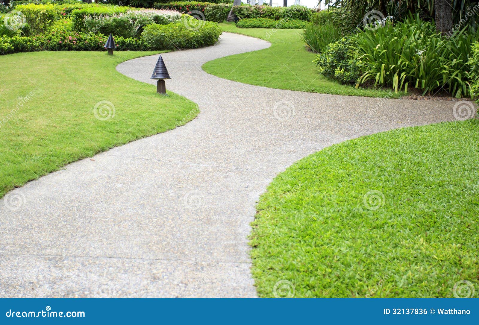 Pathway through a Green City Park Stock Photo - Image of estate ...