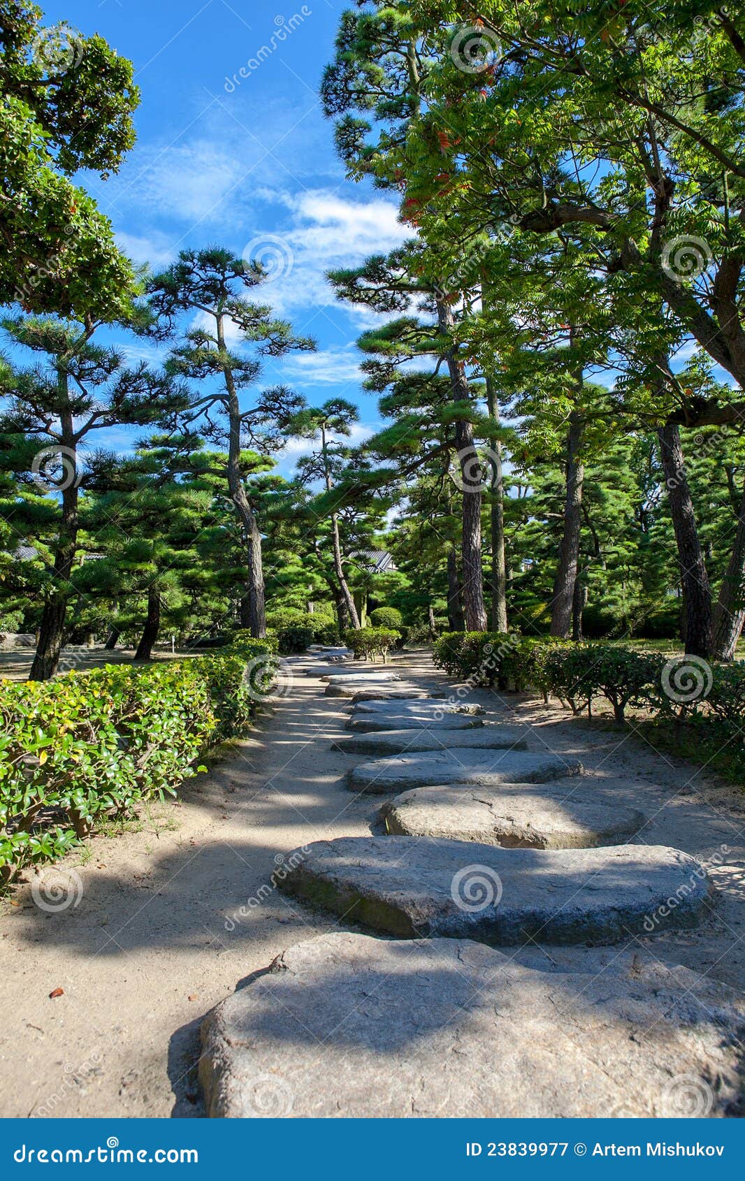 Pathway in Japanese Garden stock image. Image of sand - 23839977