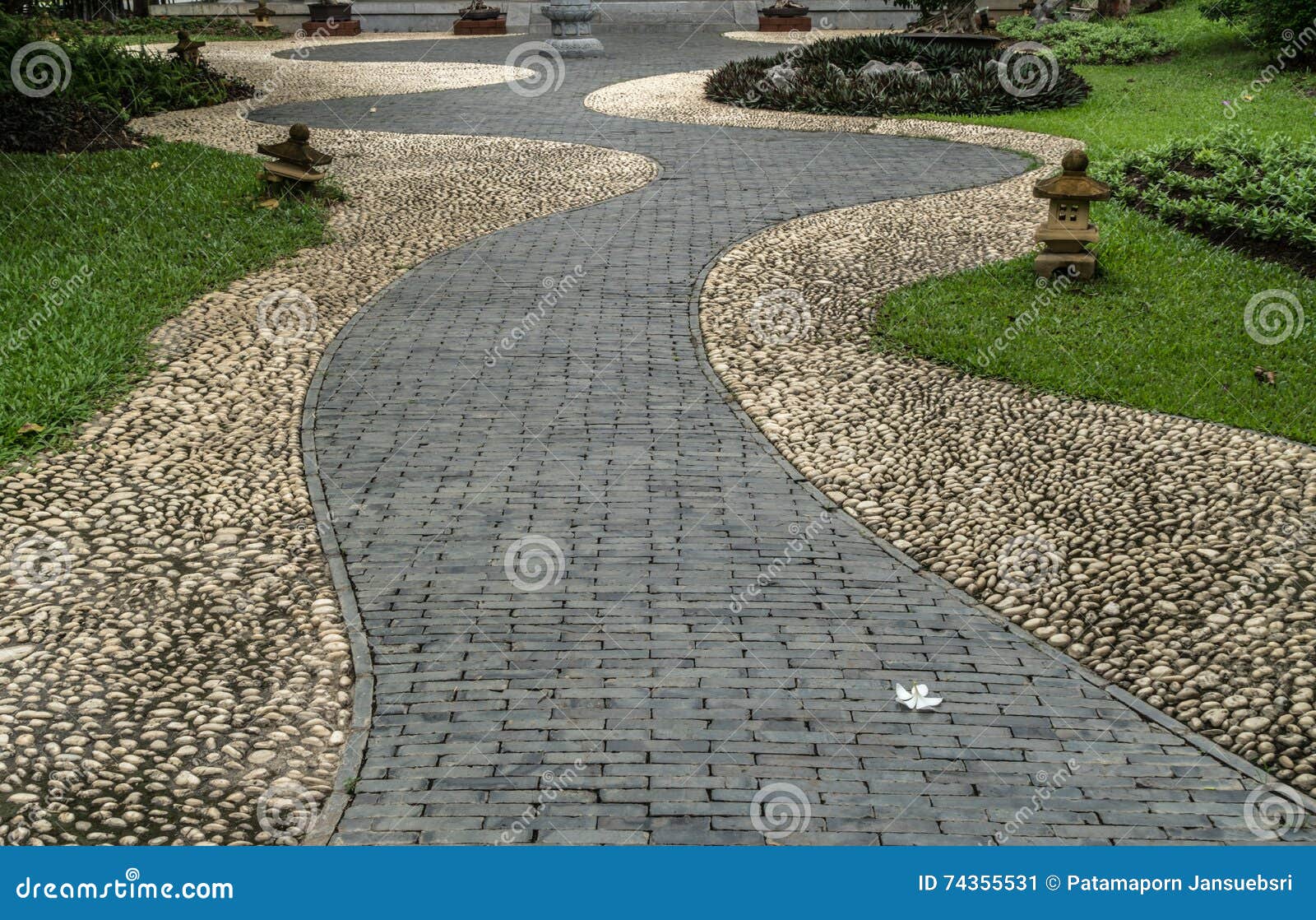 Pathway in Japanese garden stock image. Image of spring - 74355531