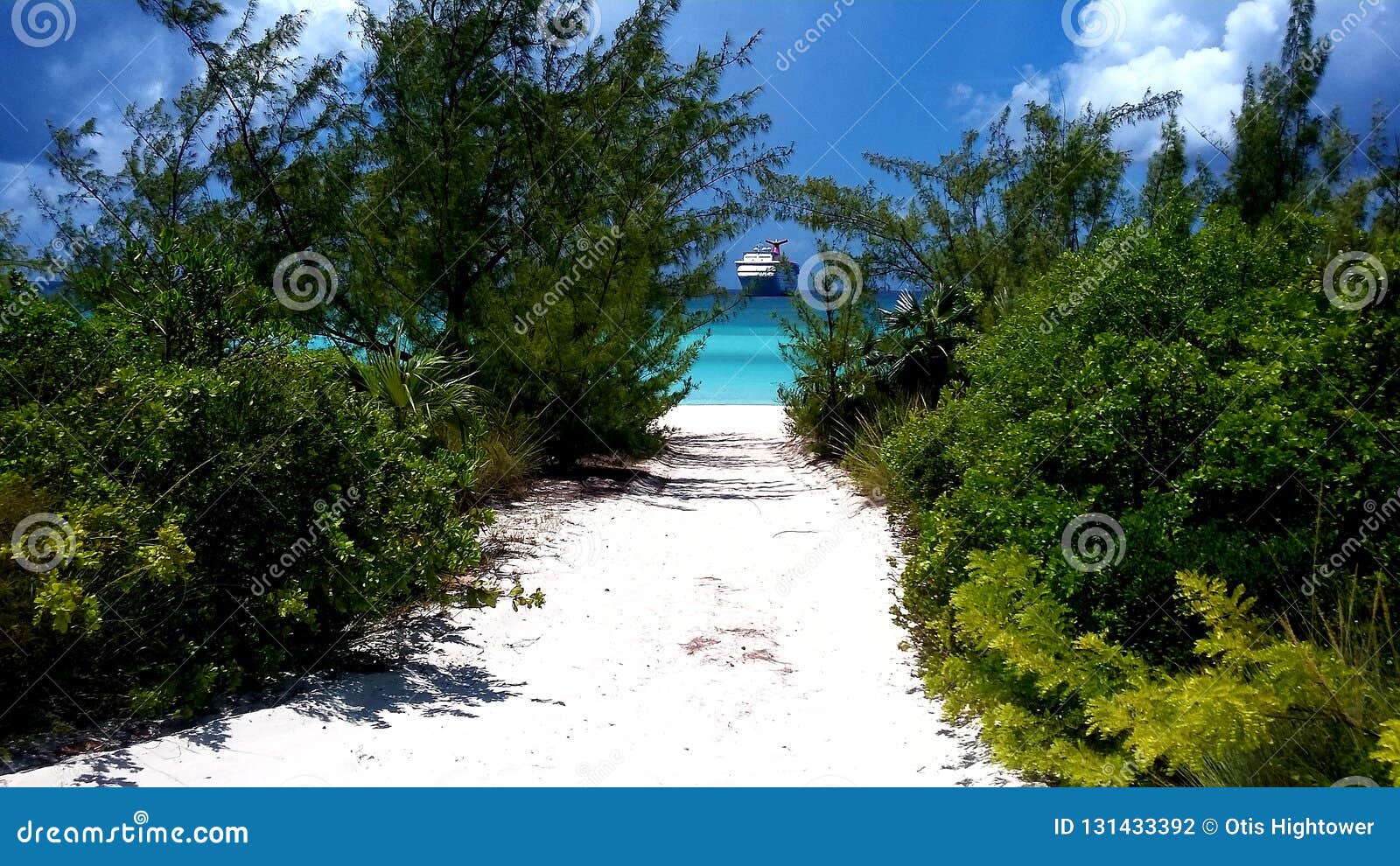 Pathway to pleasure stock photo. Image of pleasure, ocean - 131433392