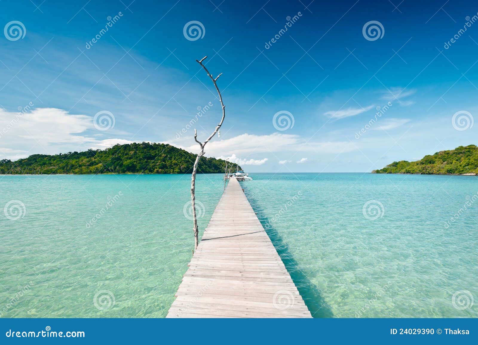 Pathway to the sea stock photo. Image of thailand, cloud - 24029390