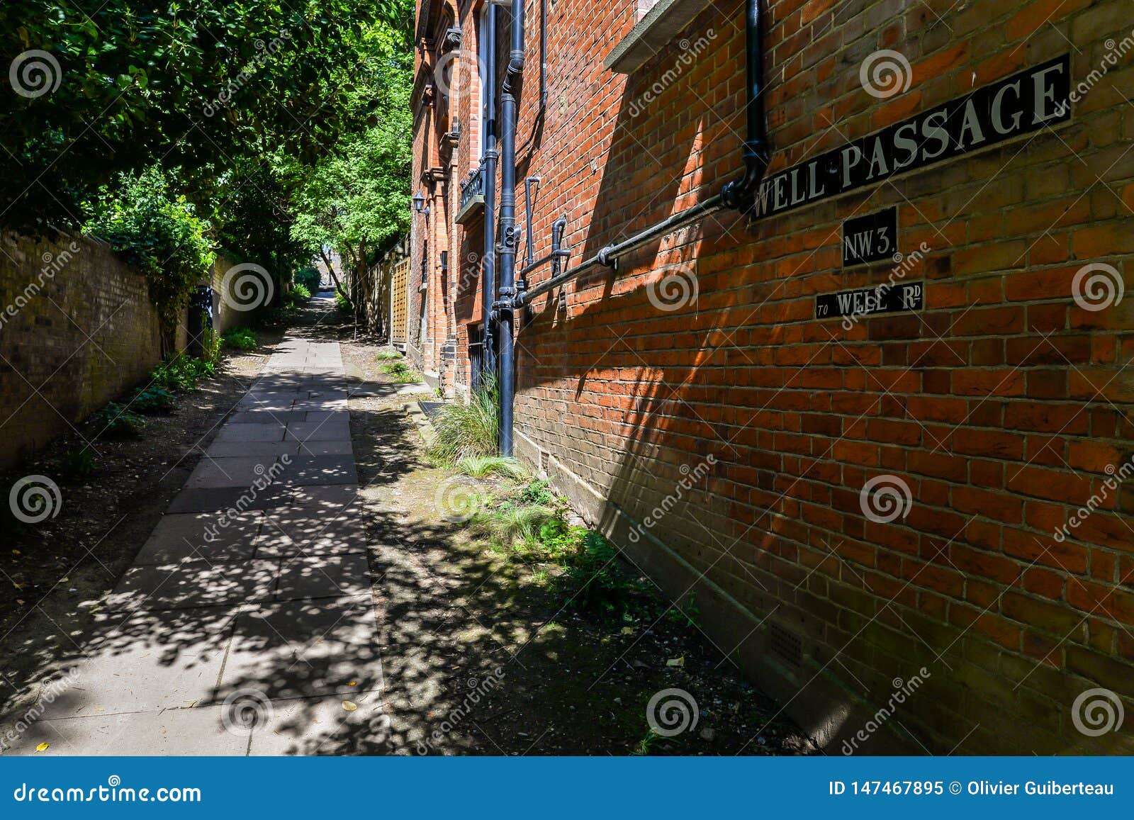 Pathways in Hamstead - London, UK Editorial Image - Image of pavement ...