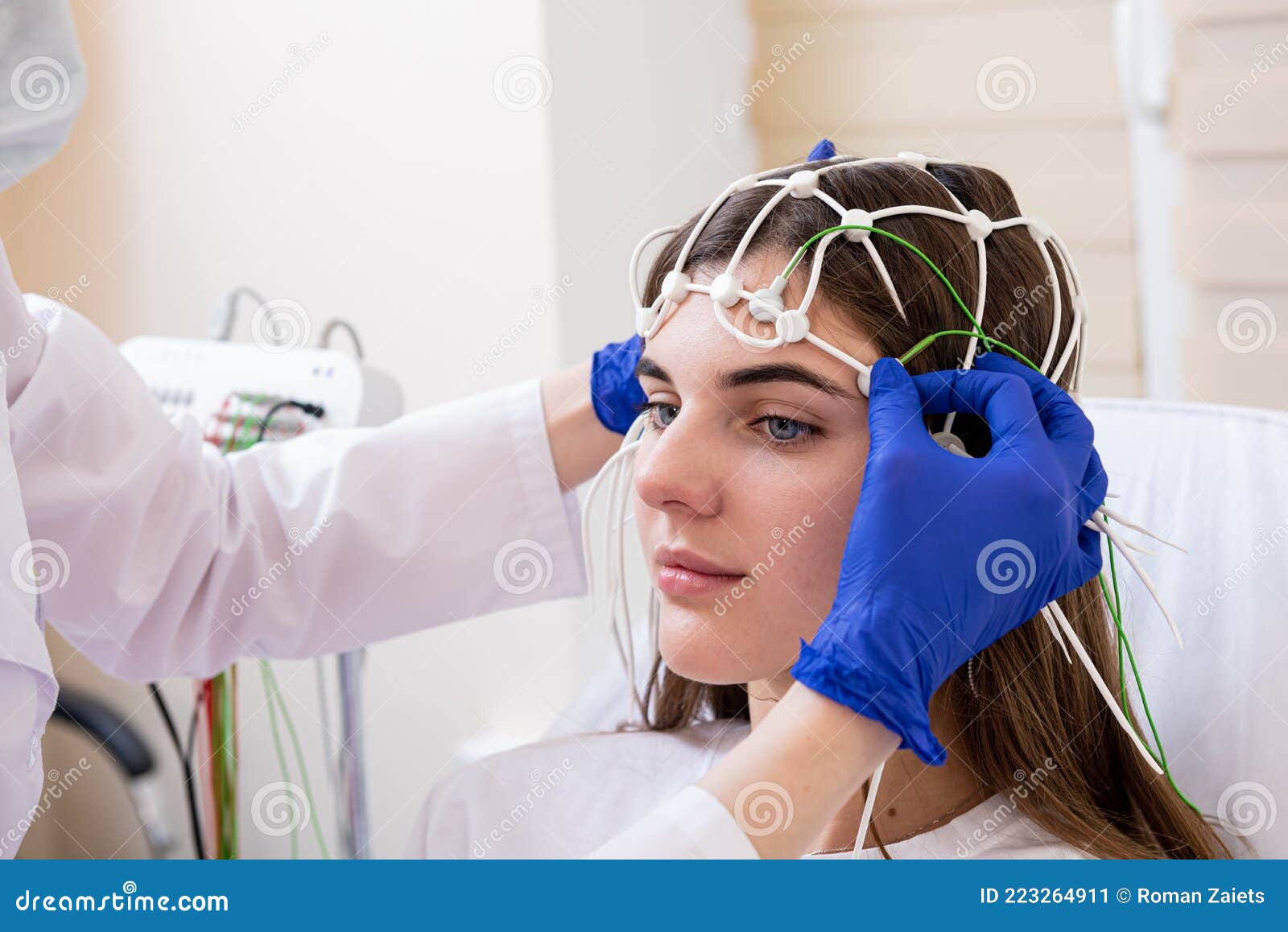 Patient Brain Testing Using Encephalography at Medical Center Stock ...