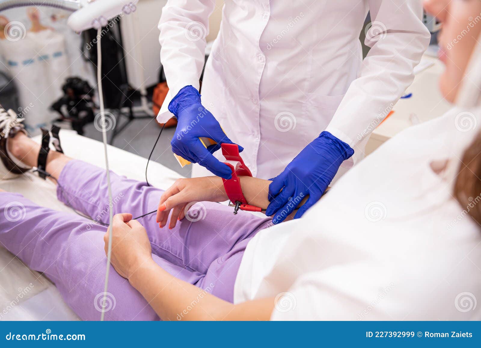 Patient Brain Testing Using Encephalography at Medical Center Stock ...
