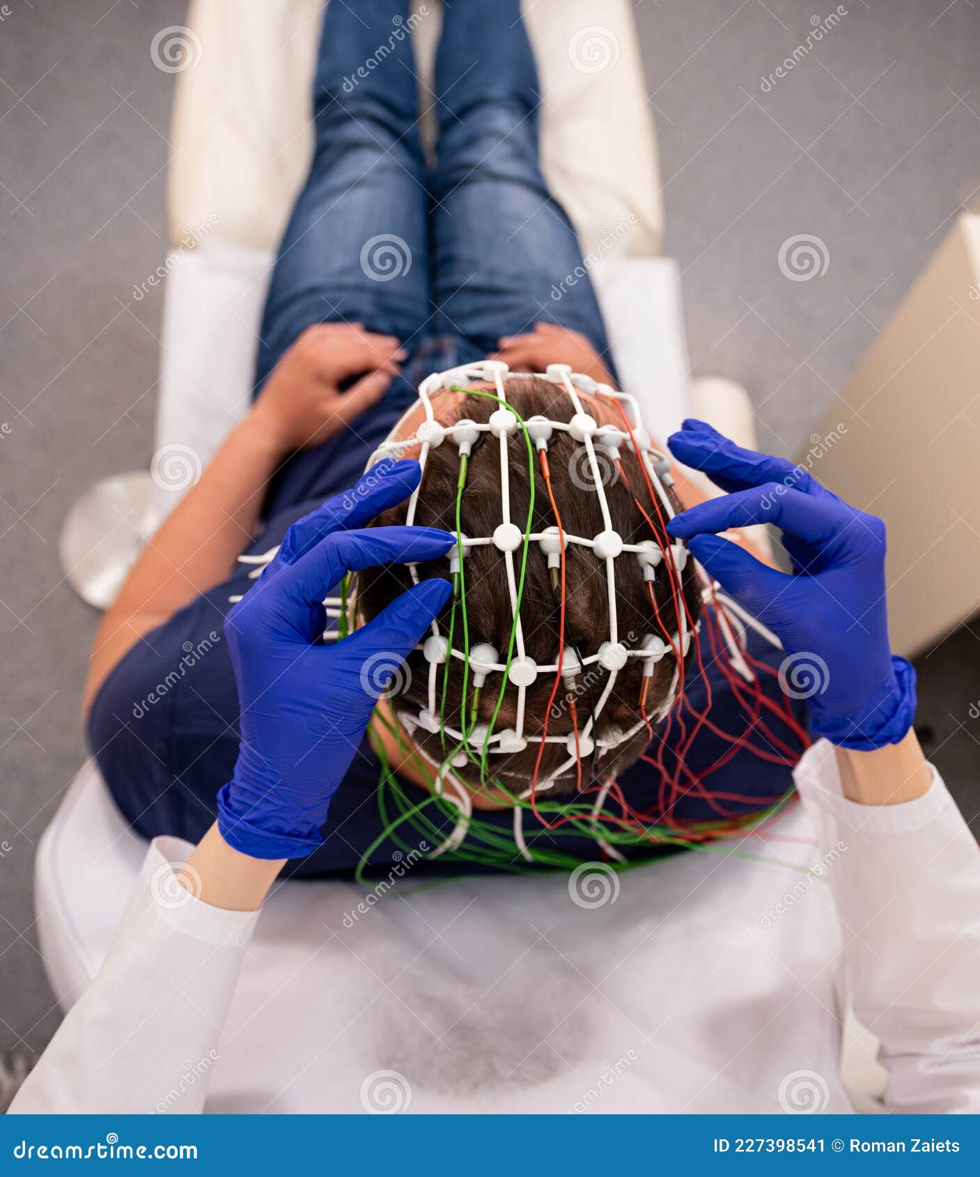 Patient Brain Testing Using Encephalography at Medical Center Stock ...