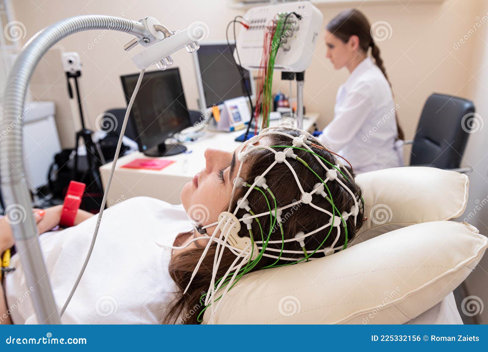Patient Brain Testing Using Encephalography at Medical Center Stock ...