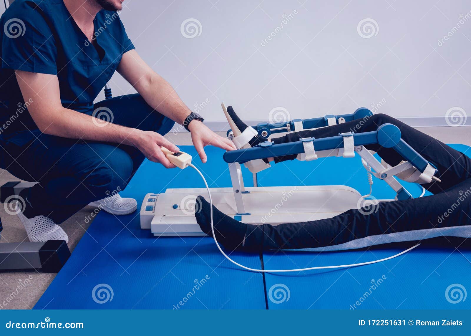 Patient on CPM Machines. Continuous Passive Range of Motion Stock Image ...