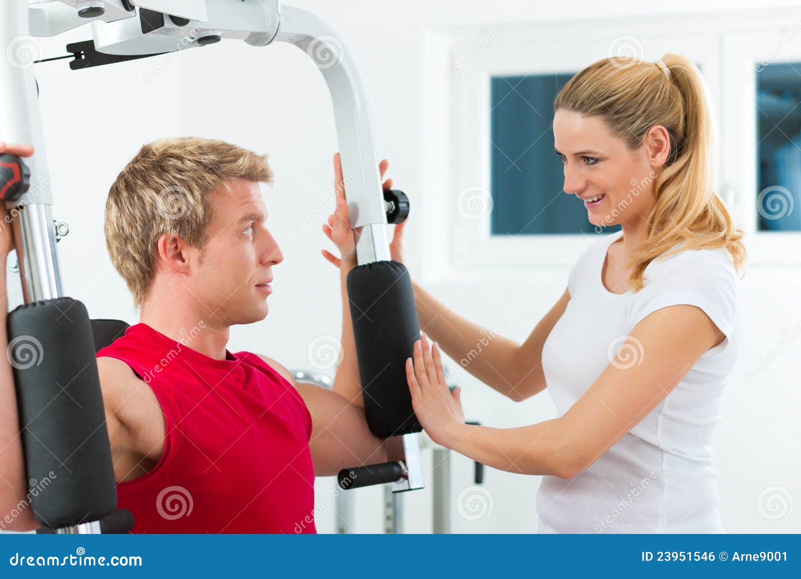 Patient an Der Physiotherapie Stockfoto - Bild von heilen ...
