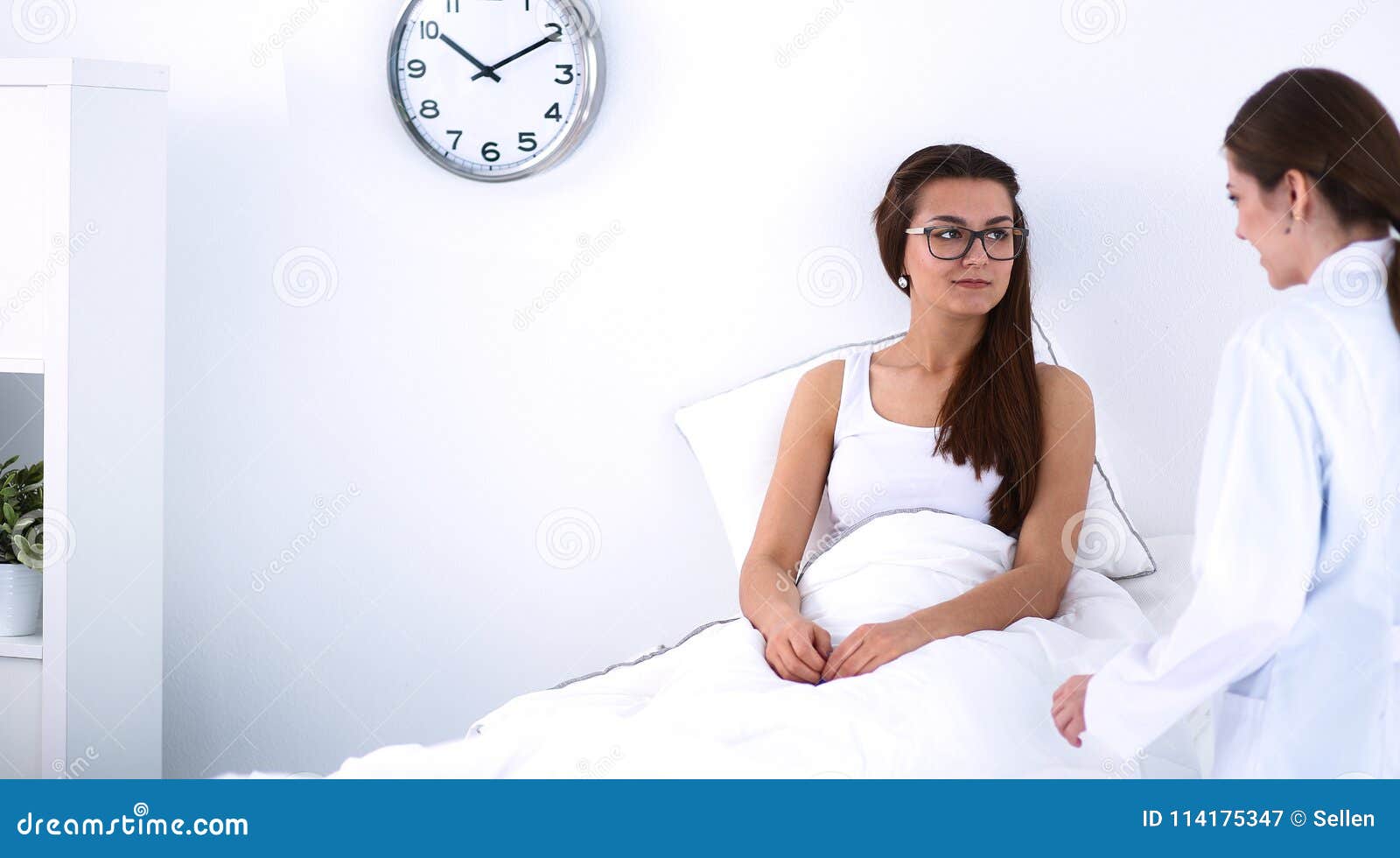 Patient and Doctor in Medical Office Stock Image - Image of pretty ...