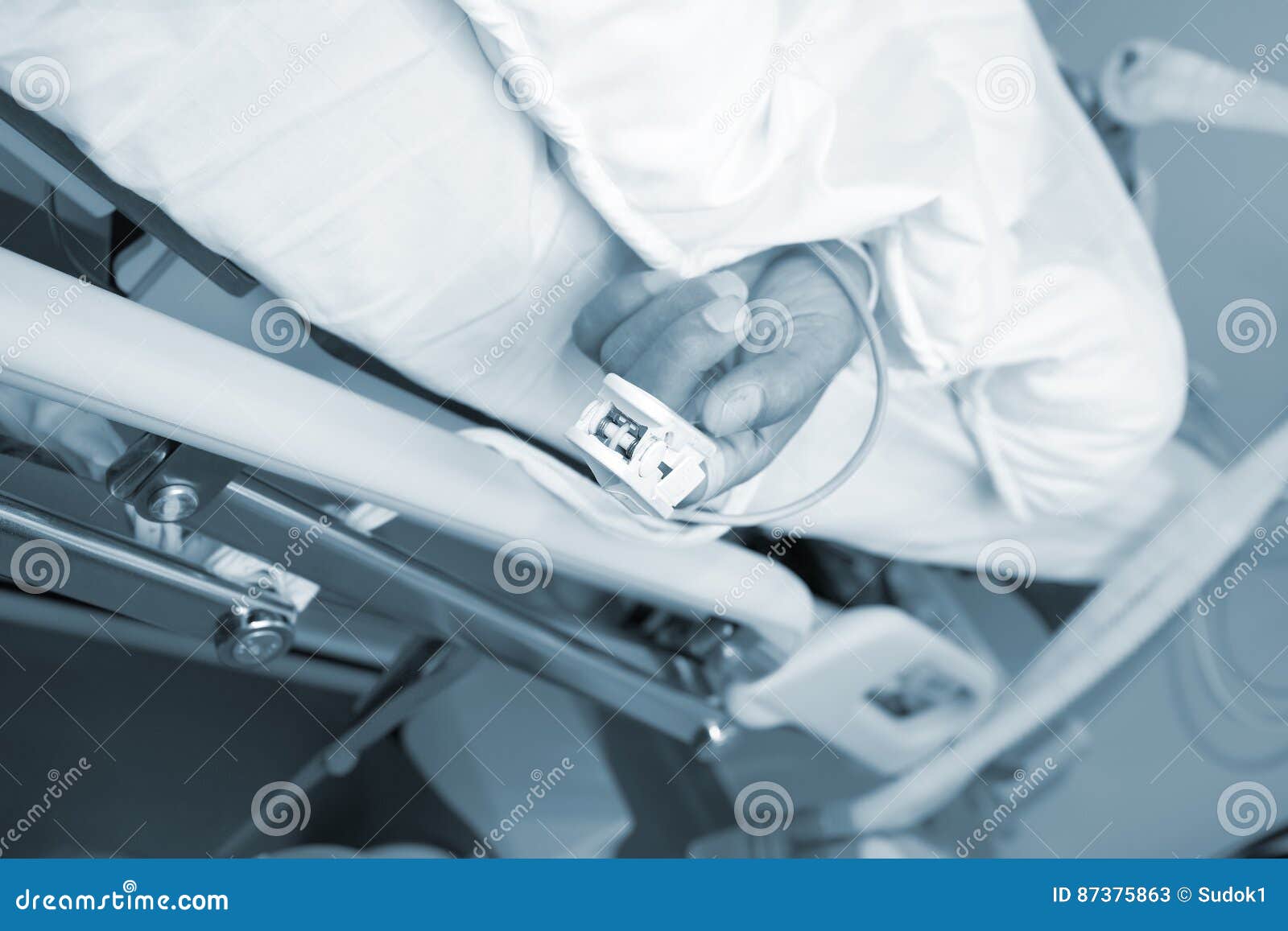 Patient in ICU in Critical Condition Stock Image - Image of illness ...