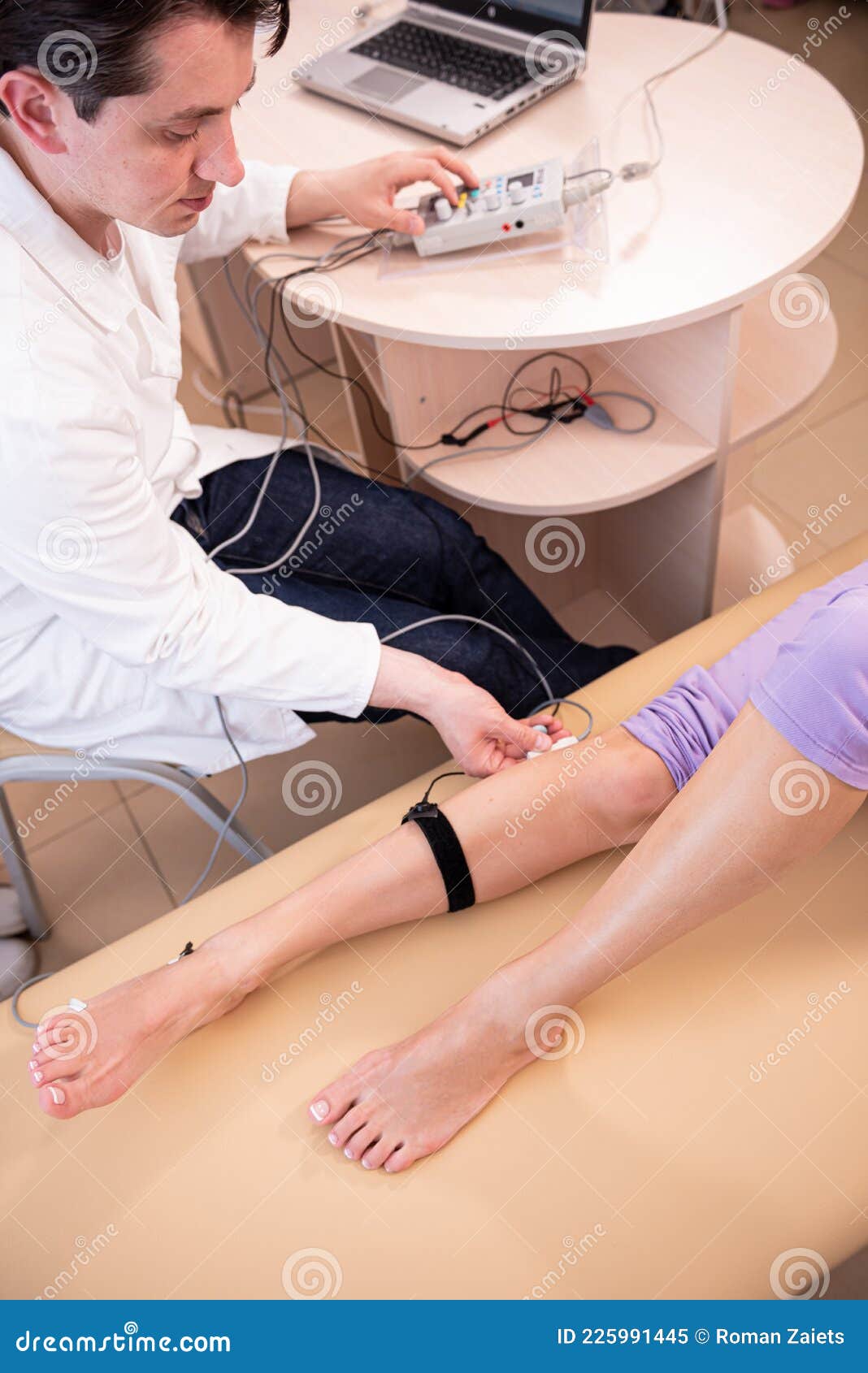 Patient Nerves Testing Using Electromyography at Medical Center Stock ...