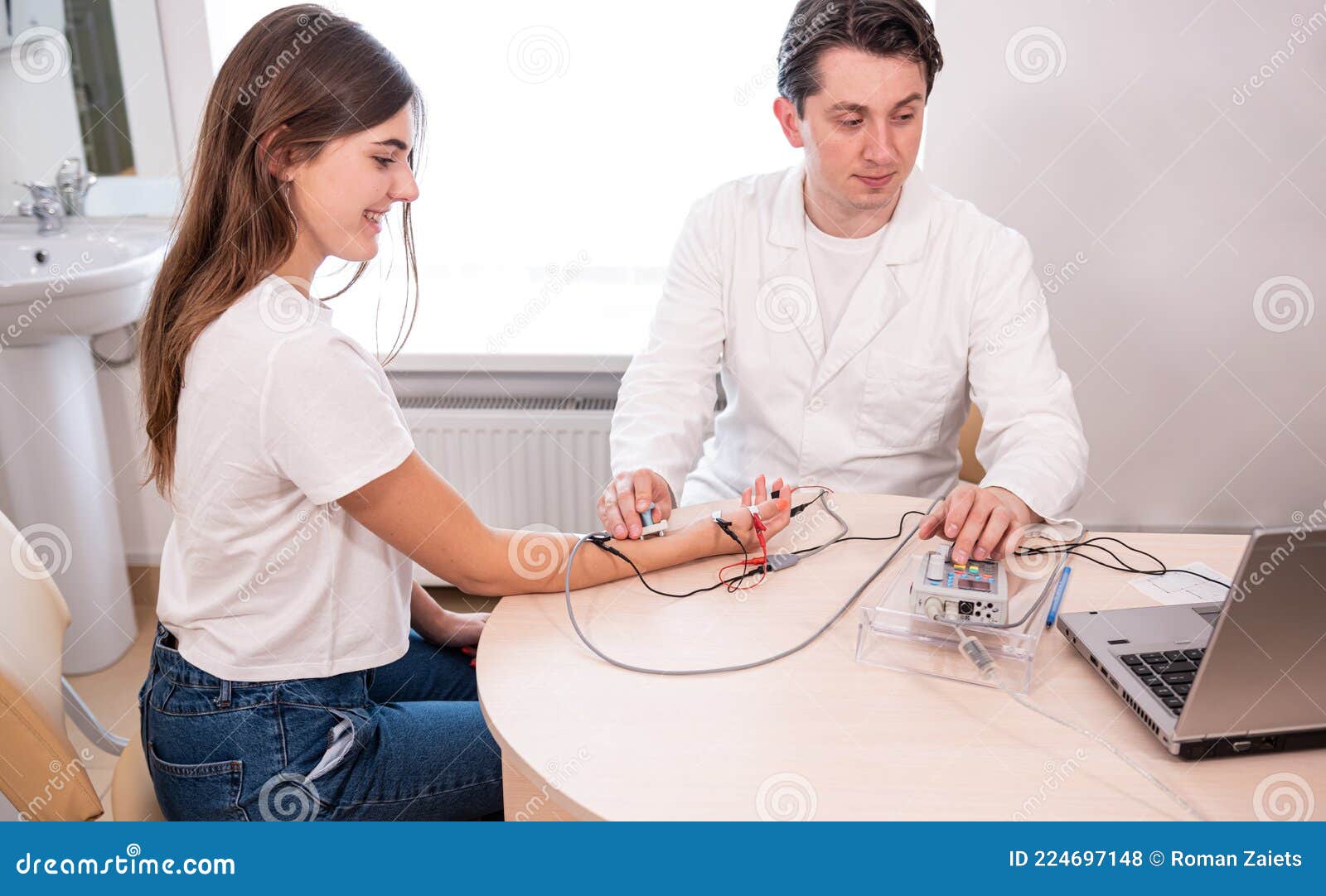 Patient Nerves Testing Using Electromyography at Medical Center Stock ...
