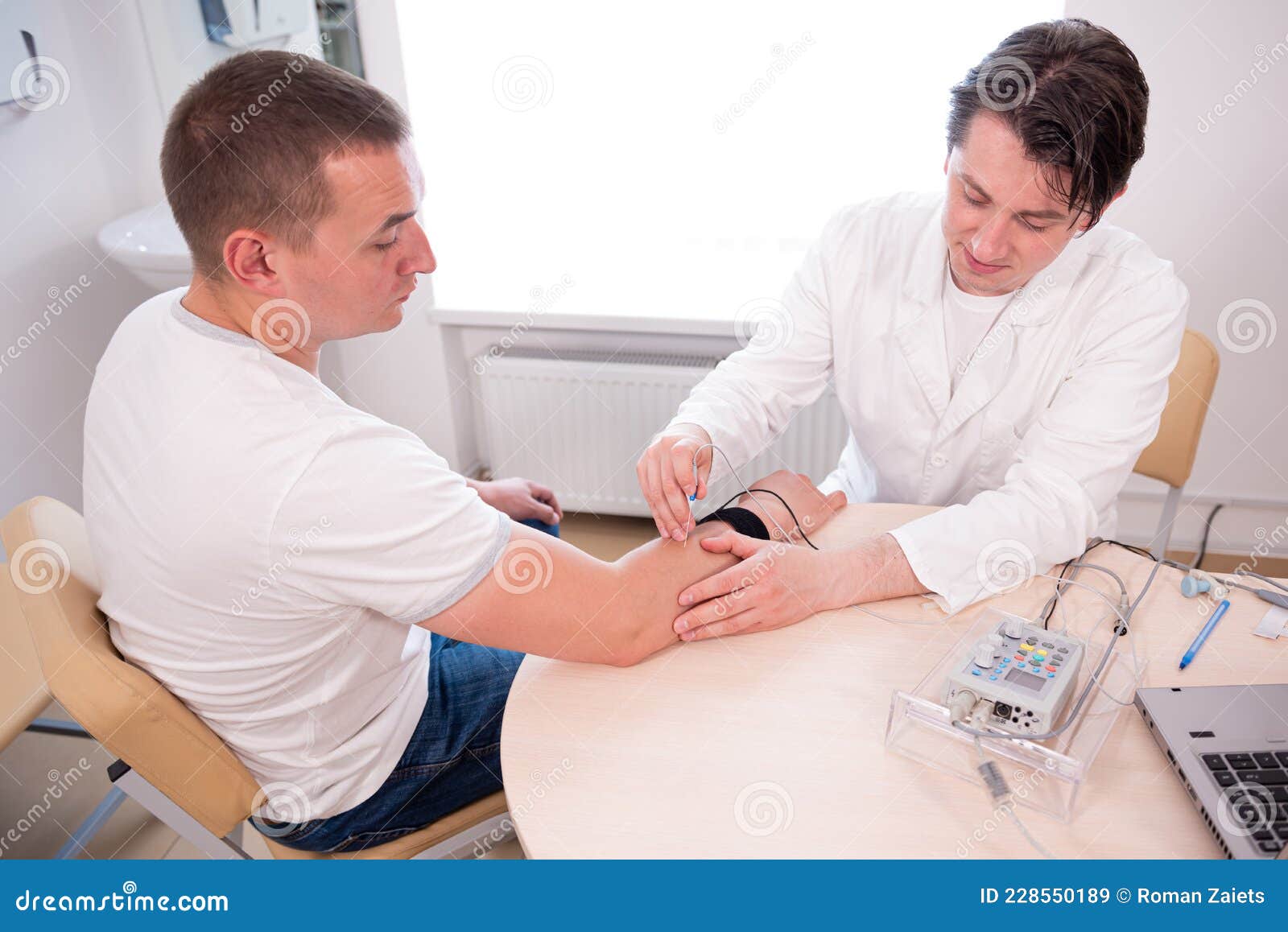 Patient Nerves Testing Using Electromyography at Medical Center Stock ...