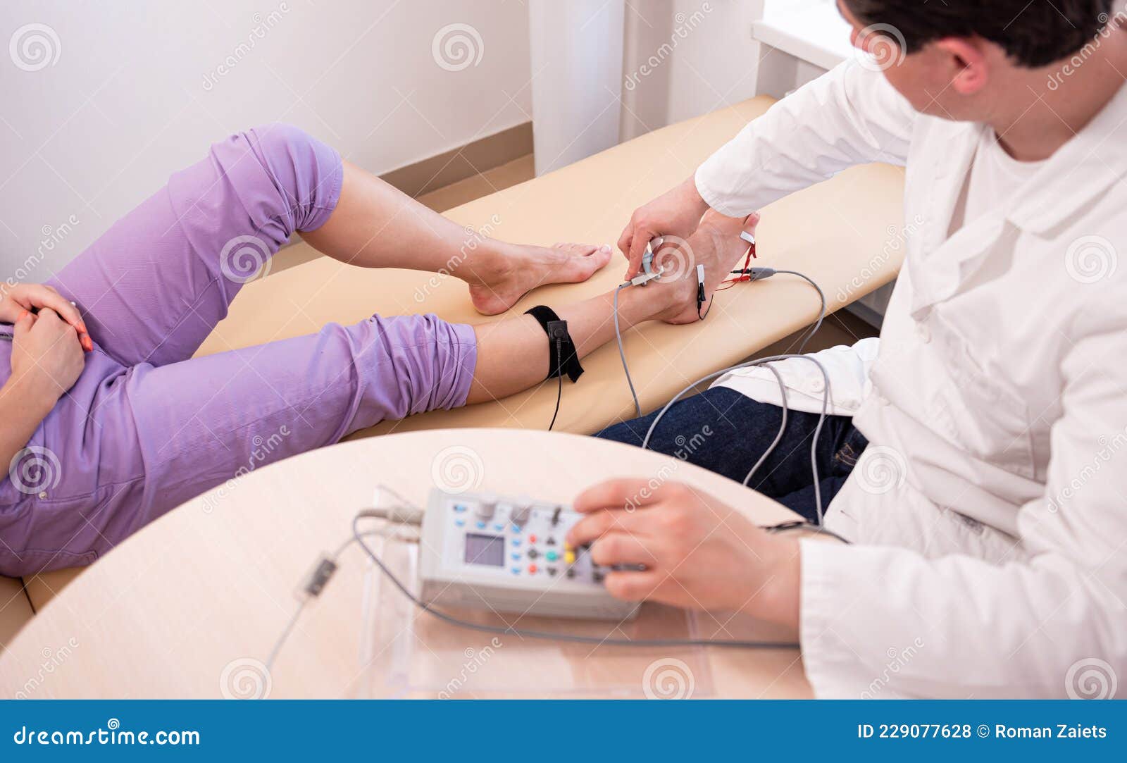 Patient Nerves Testing Using Electromyography at Medical Center Stock ...