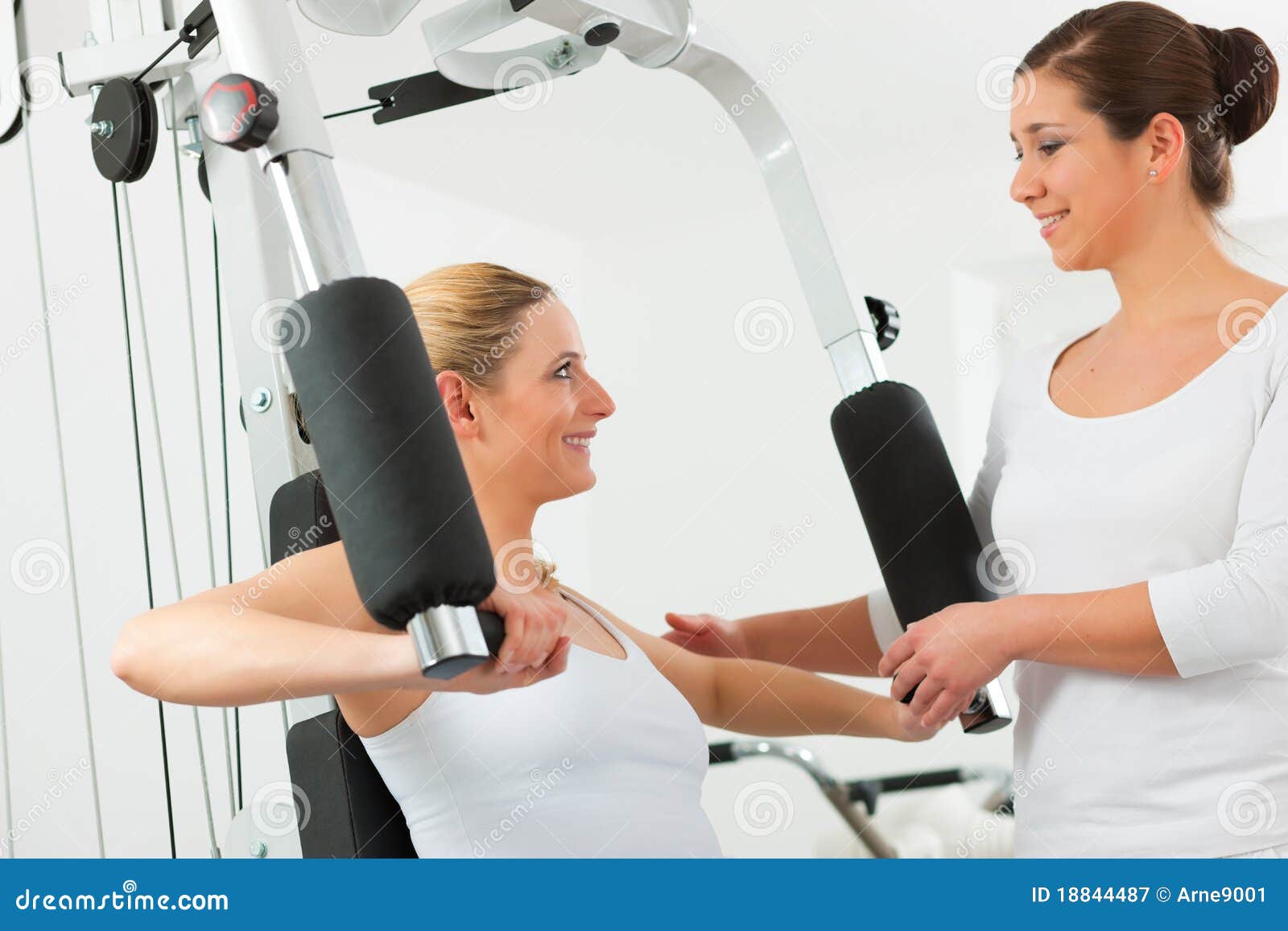 Patient at the Physiotherapy Stock Image - Image of healing, muscles ...
