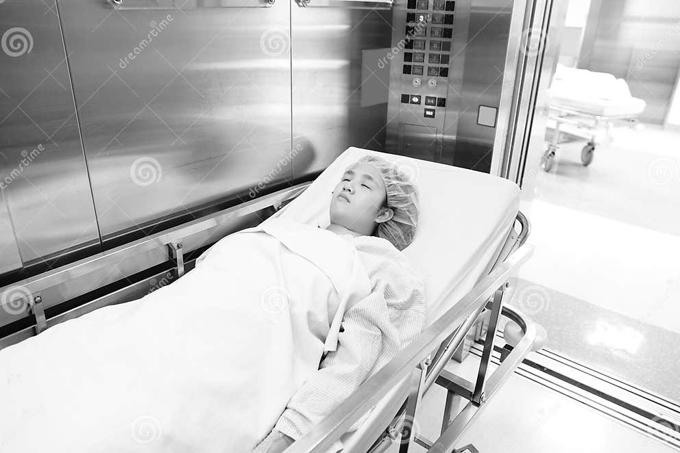 Patient before Surgery in Elevator Stock Image - Image of doctor ...