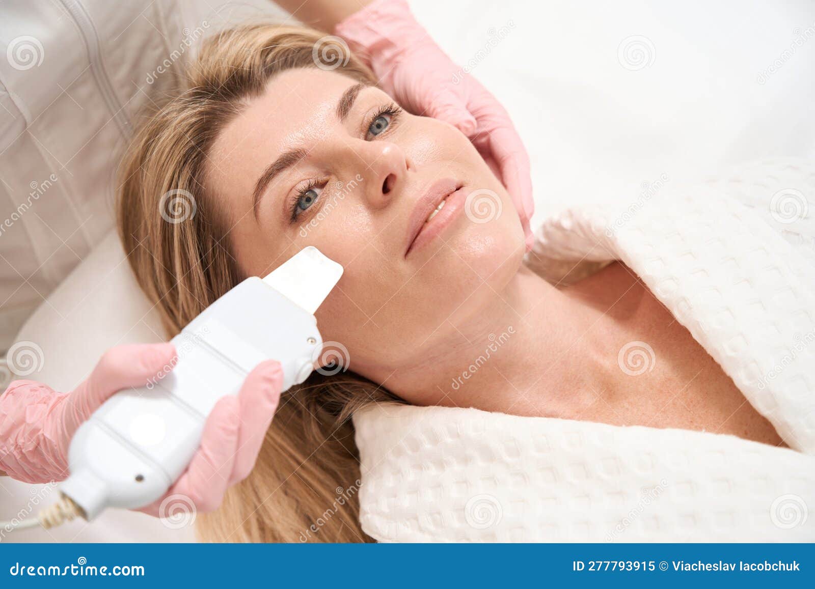 Patient Undergoes a Procedure a CO2 Laser Stock Image - Image of ...