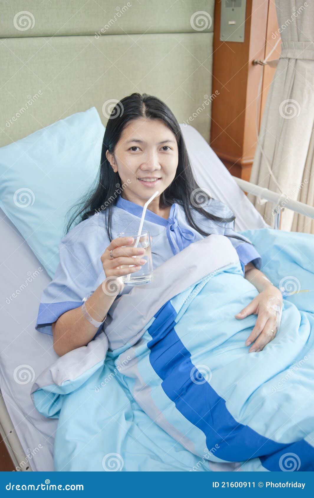 Patients drinking water. stock image. Image of medicine - 21600911