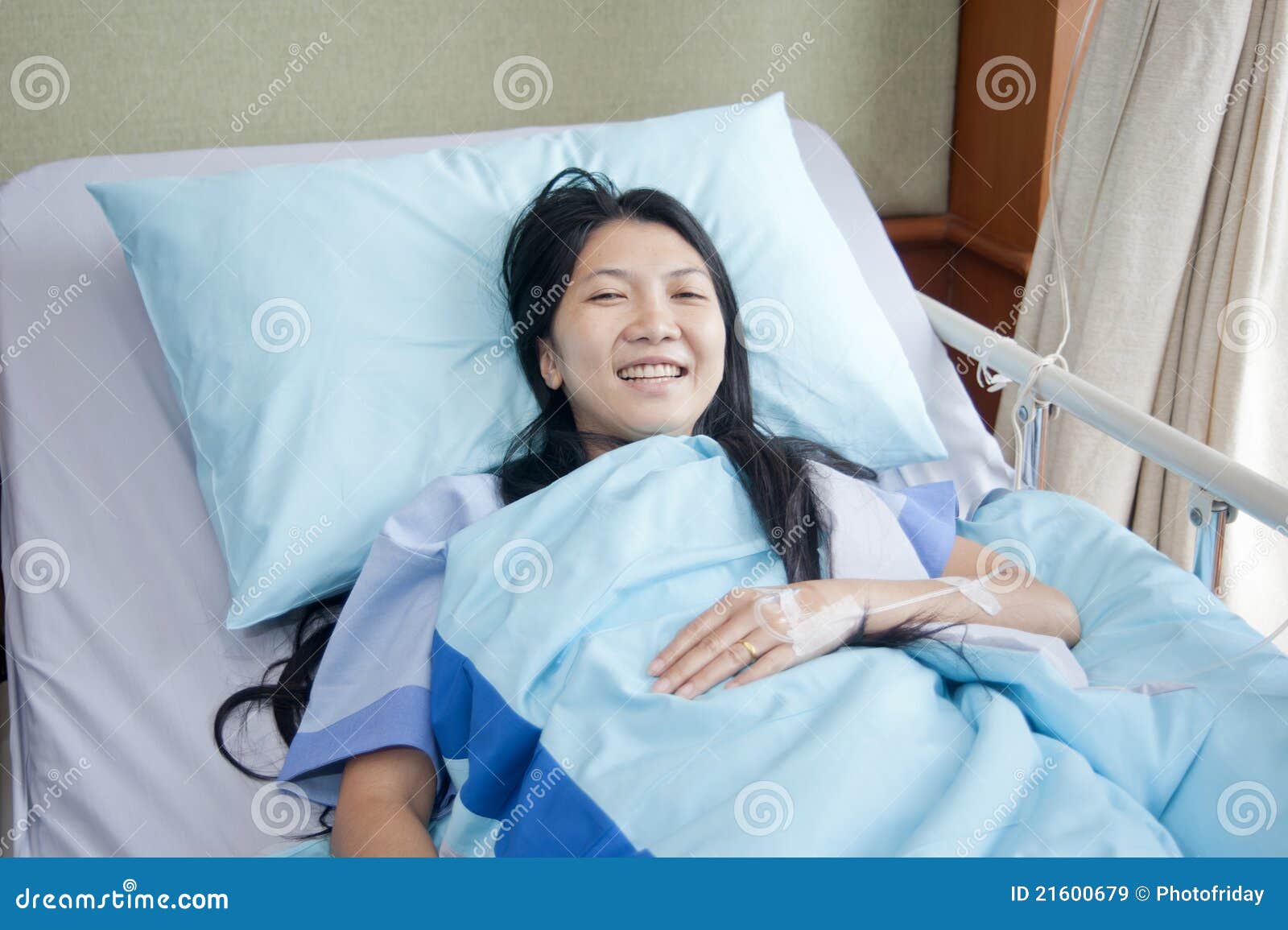 Patients to sleep smiling stock image. Image of doctor - 21600679