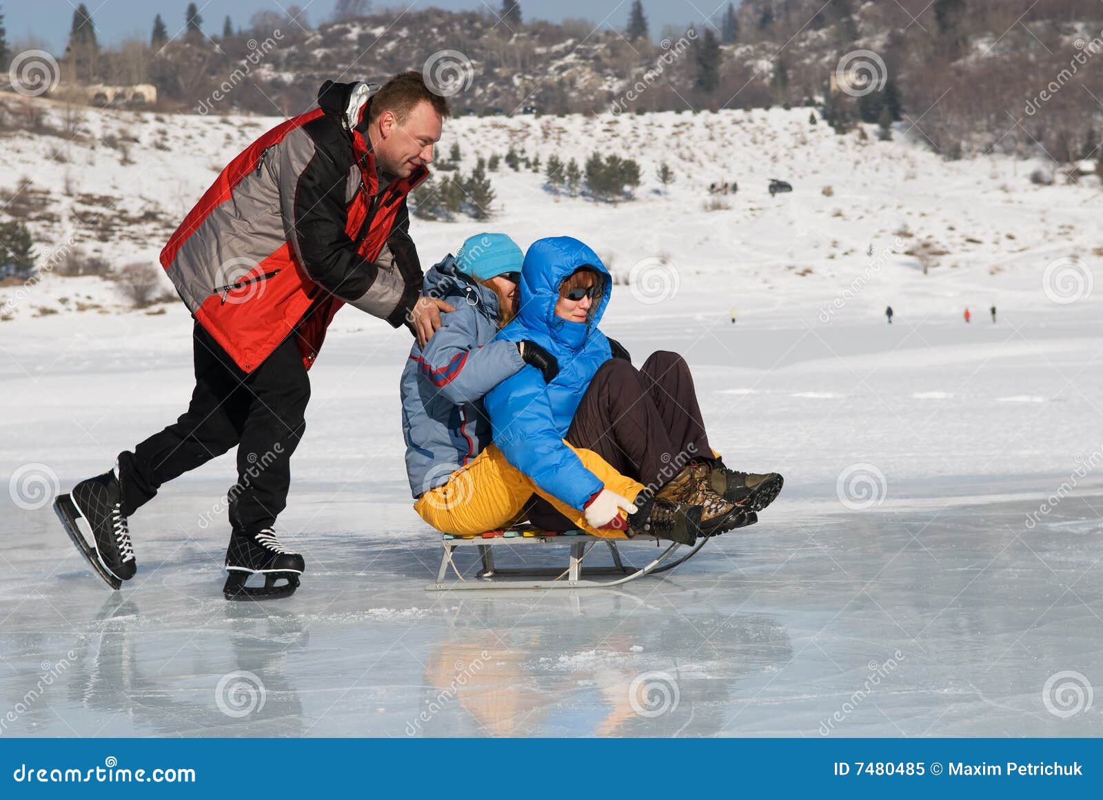 Patinaje de hielo loco imagen de archivo. Imagen de lifestyle - 7480485