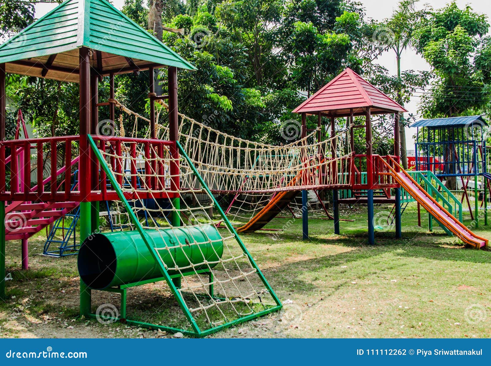Patio colorido foto de archivo. Imagen de patio, azul - 111112262