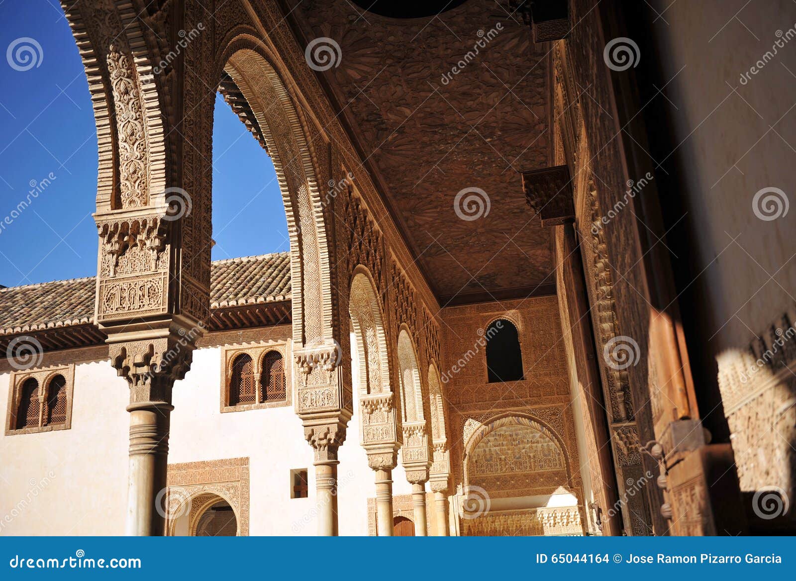 Patio DE Los Arrayanes, Alhambra Paleis in Granada, Spanje Stock Foto ...