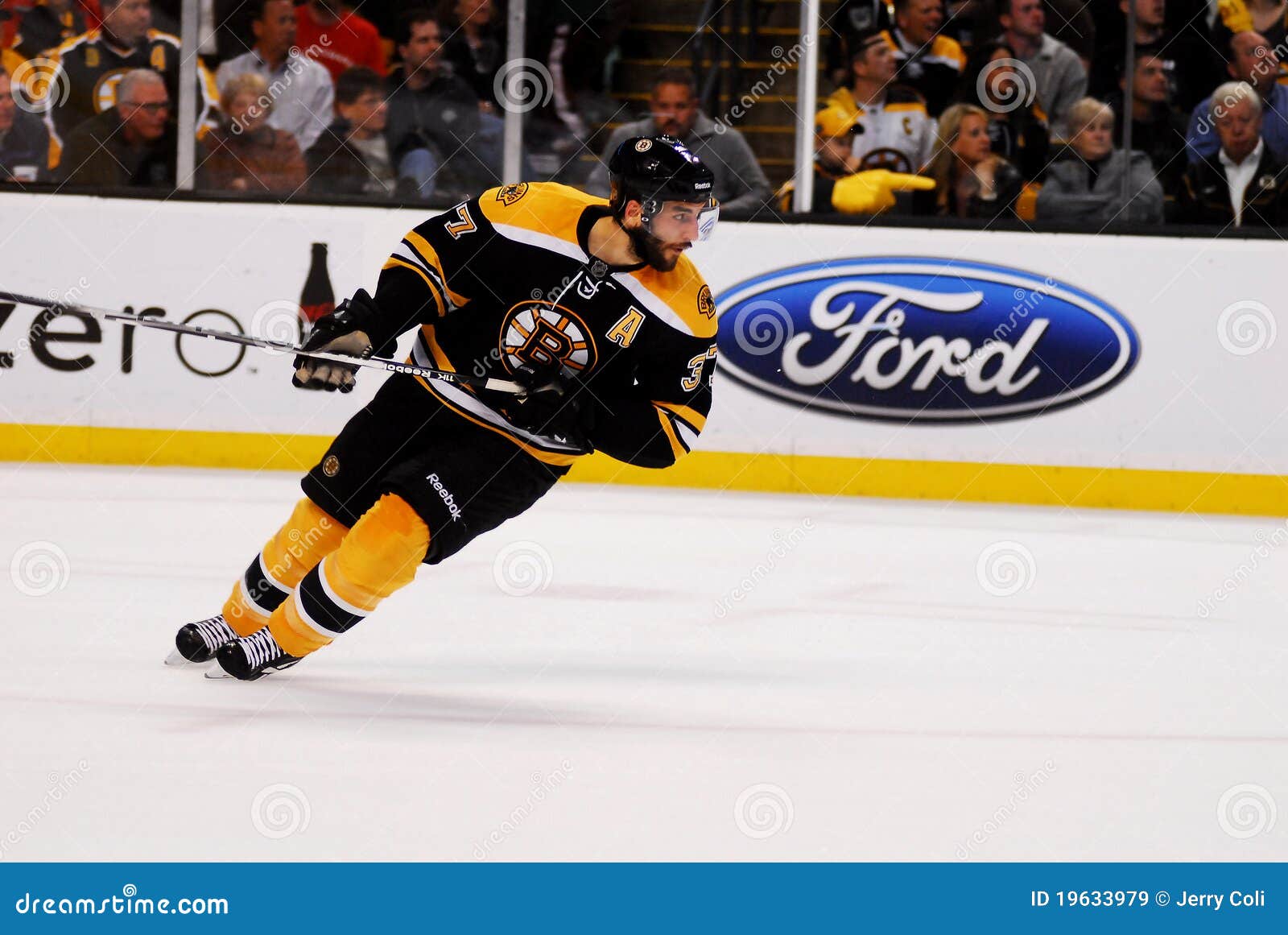 Patrice Bergeron editorial stock image. Image of boards - 19633979