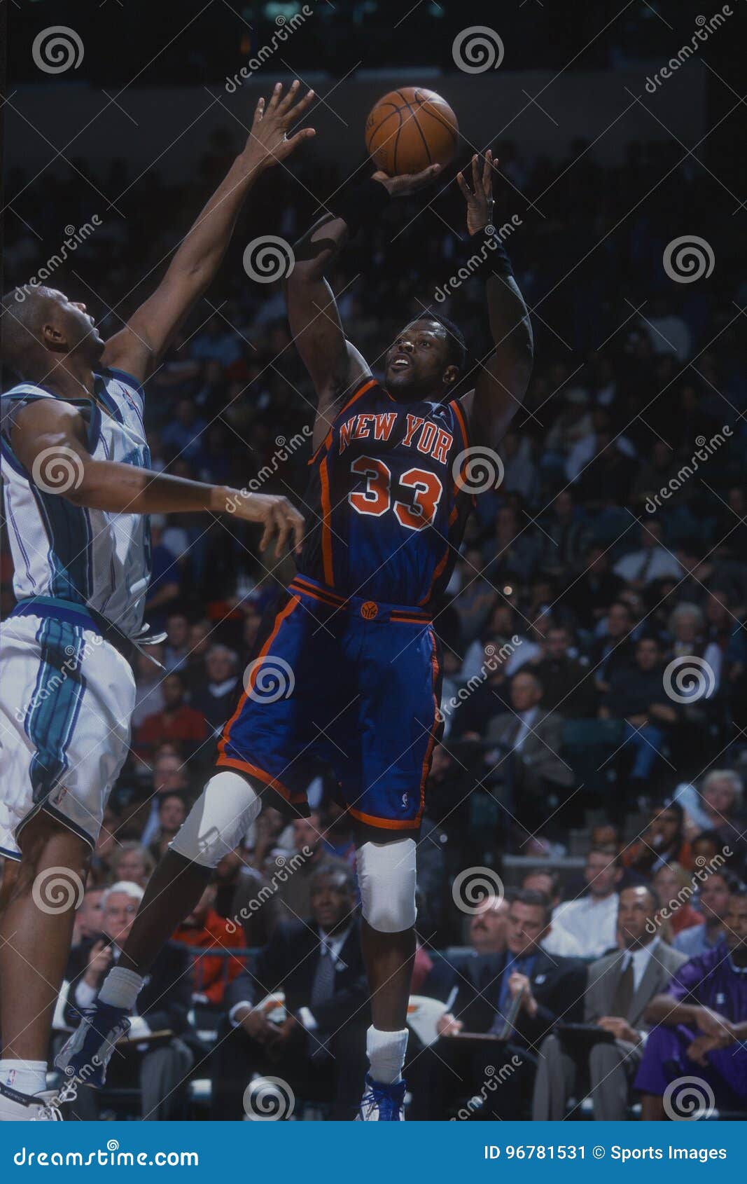 Patrick Ewing of the New York Knicks. Editorial Photo - Image of basket ...