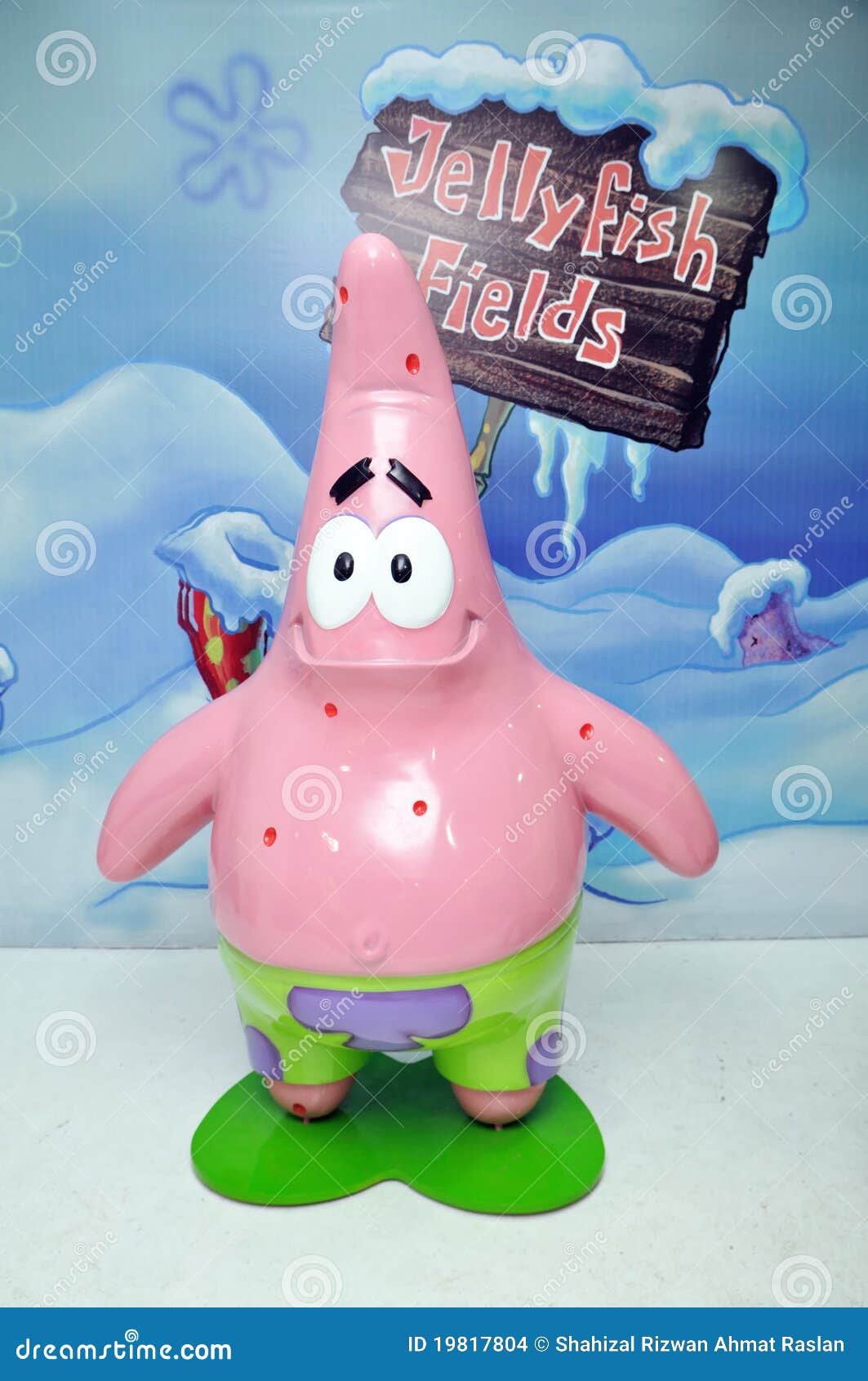 Patrick Star Statue Editorial Image | CartoonDealer.com #19817804