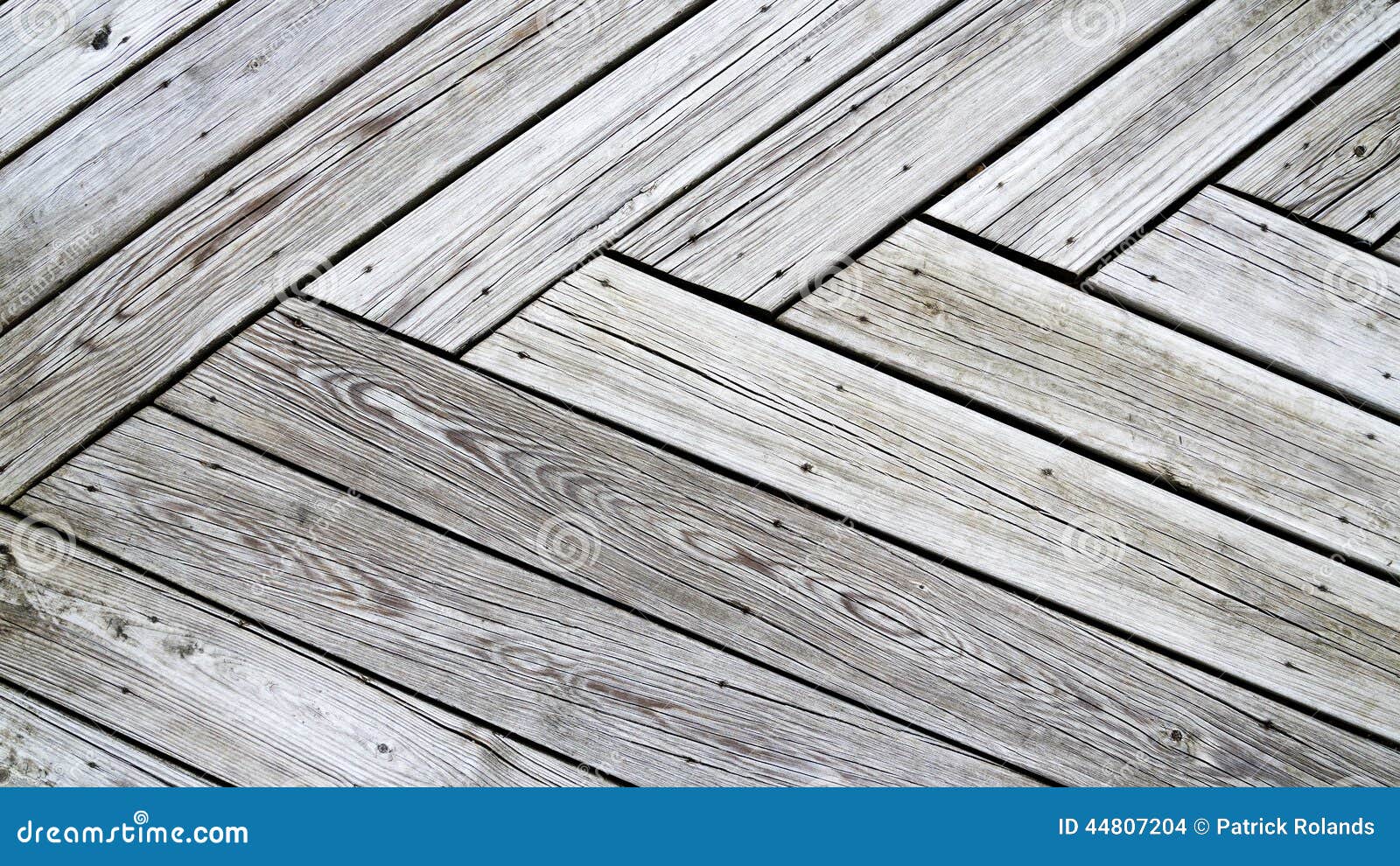 Patroon van doorstaan hout stock foto. Image of gebouw - 44807204