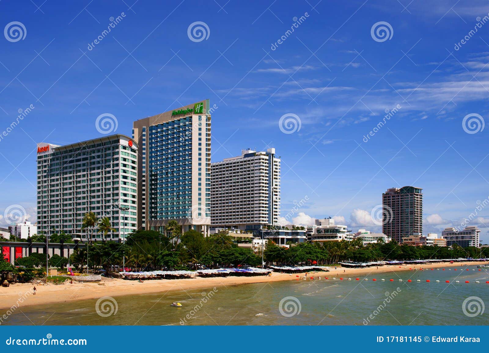Pattaya Bay editorial image. Image of seaview, amari - 17181145