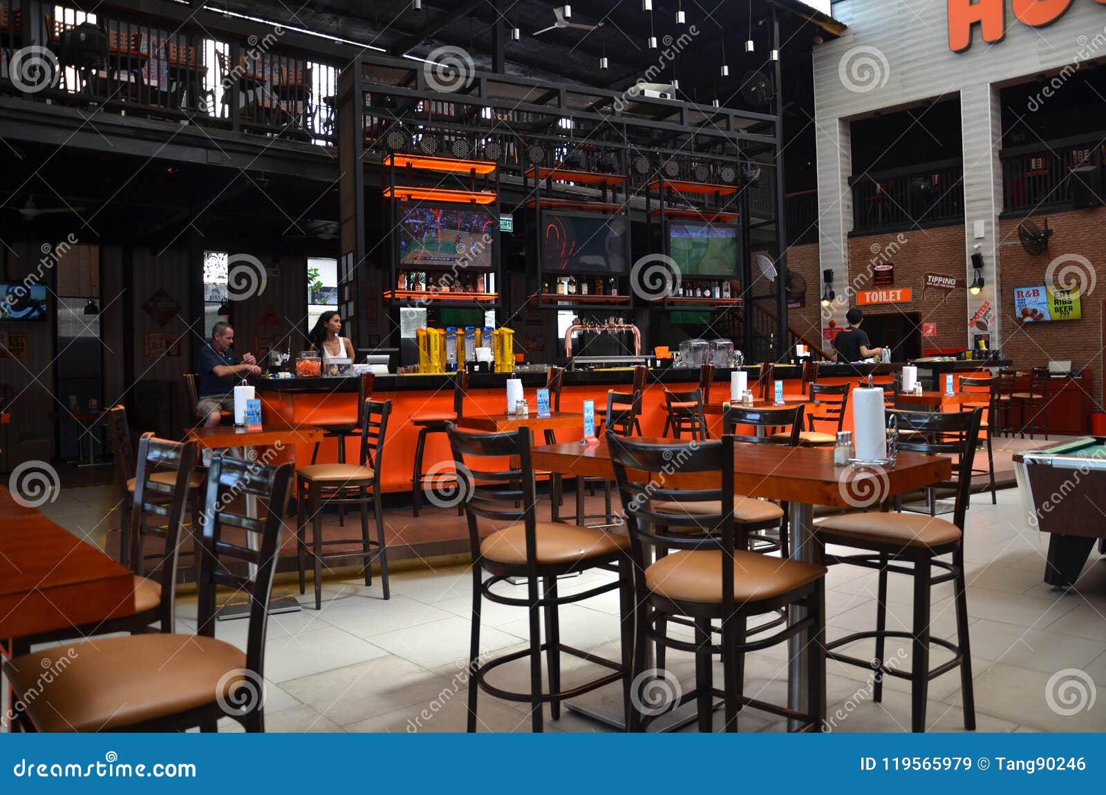 Hooters Restaurant in Pattaya Thailand Editorial Stock Image - Image of ...