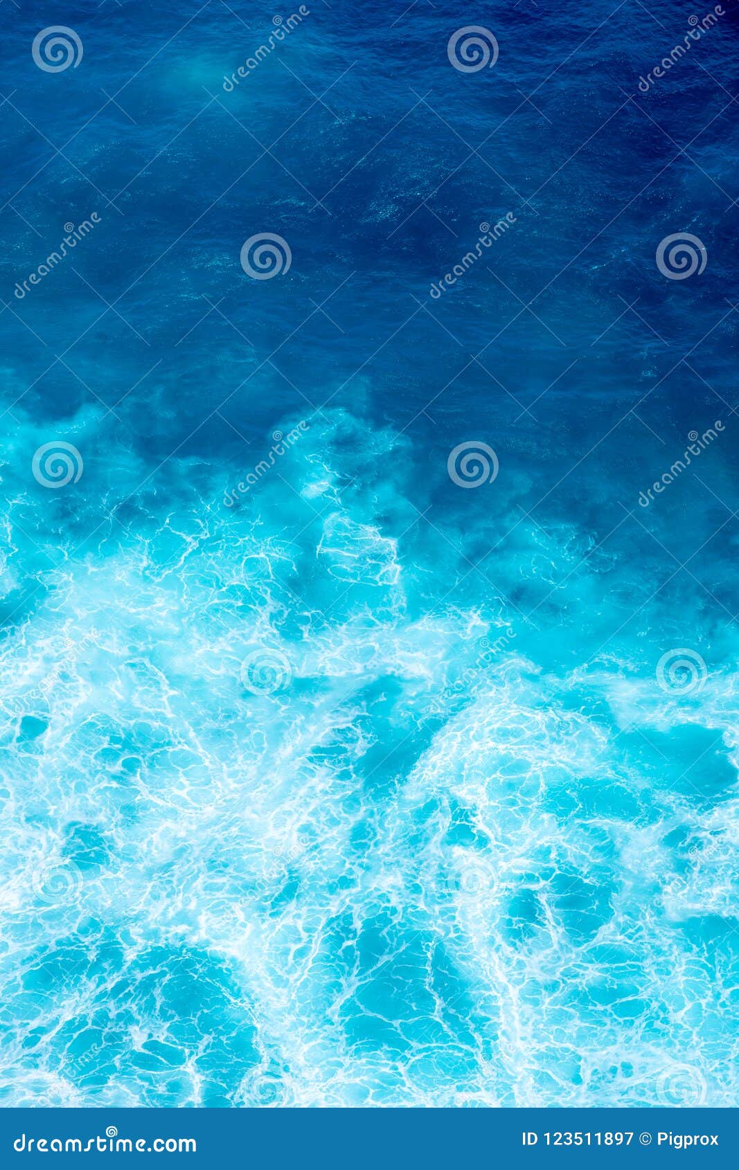 Pattern of Ariel View Waves. the Viewpoints at Kelingking Secret Stock ...