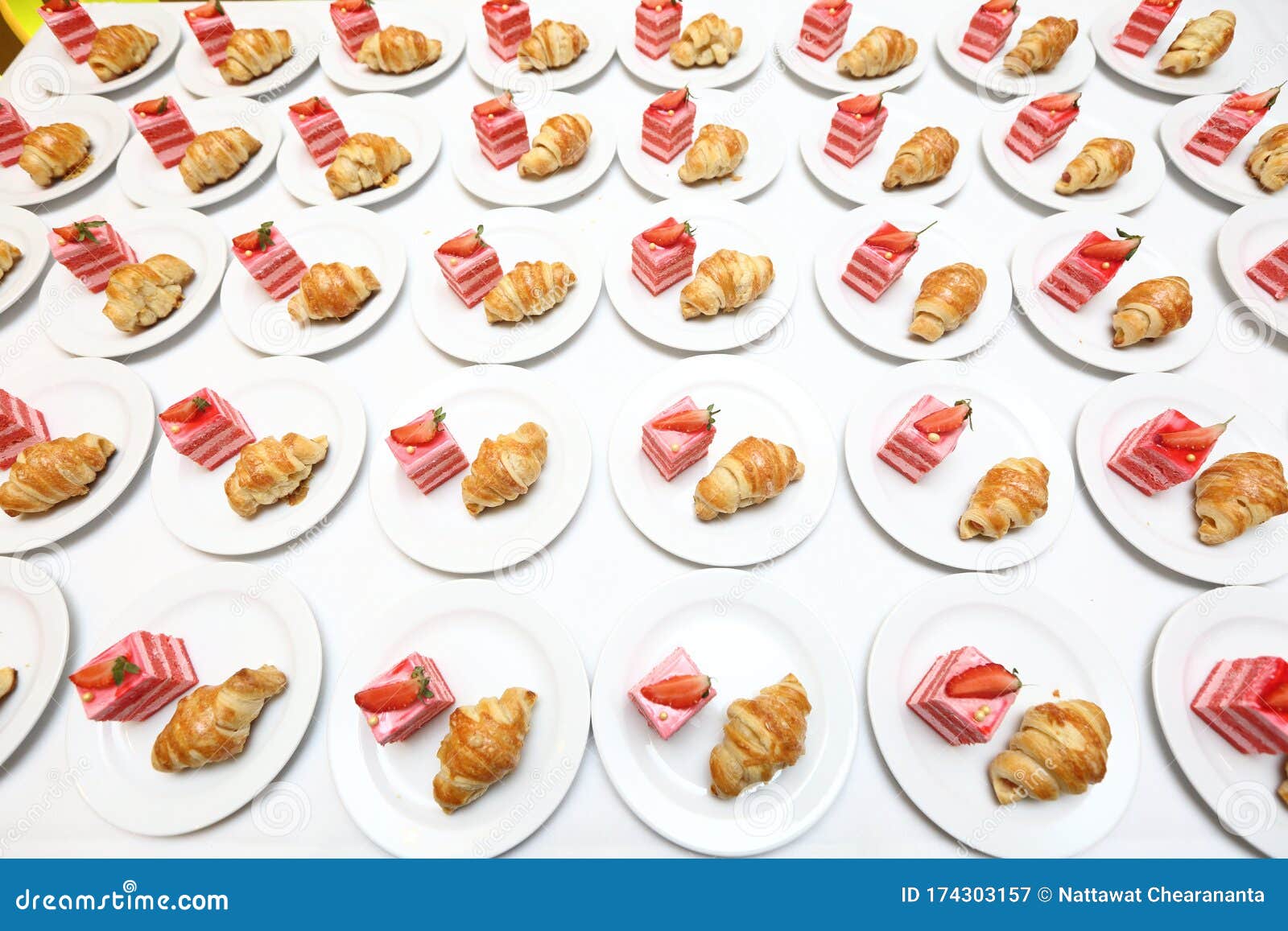 Pattern Arrangement of Coffee Break in Complete Set Ready for ...