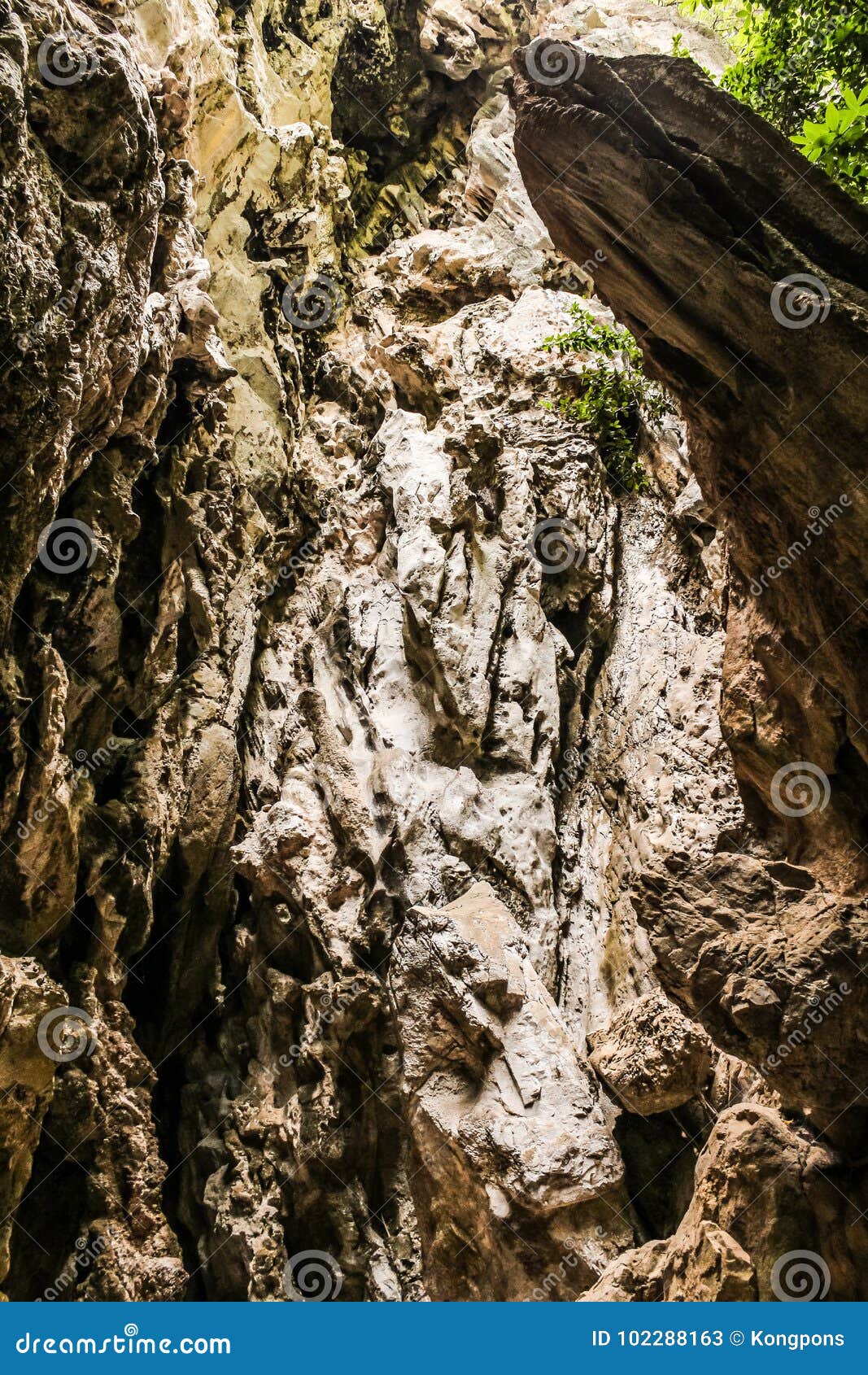 The Pattern of the Cave Walls Stock Image - Image of landmark, earth ...