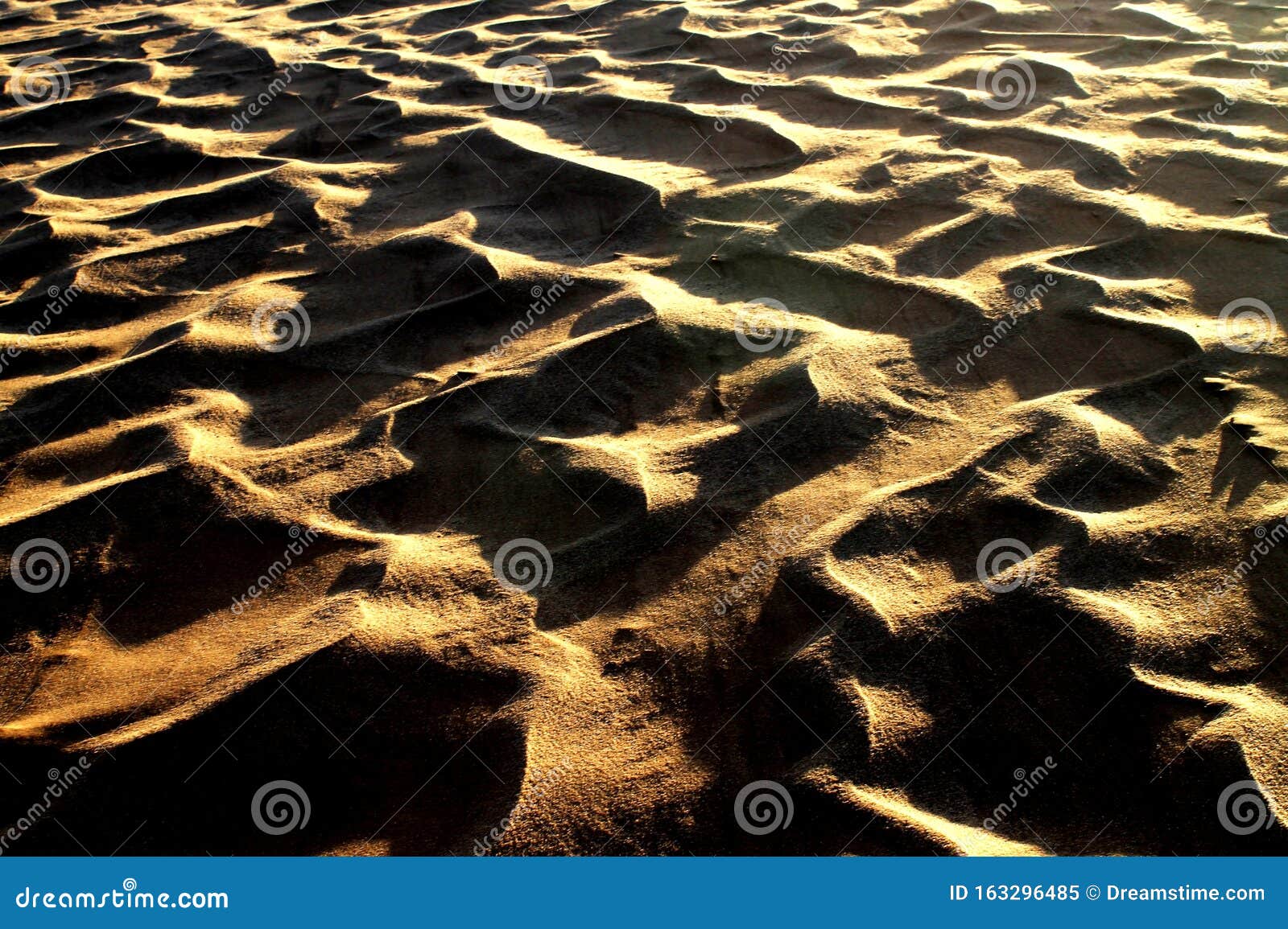 Pattern in Desert Sand stock image. Image of brown, dunes - 163296485