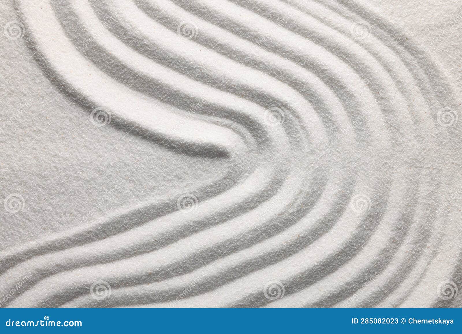 Pattern Drawn on White Sand, Above View. Zen Garden Stock Image - Image ...