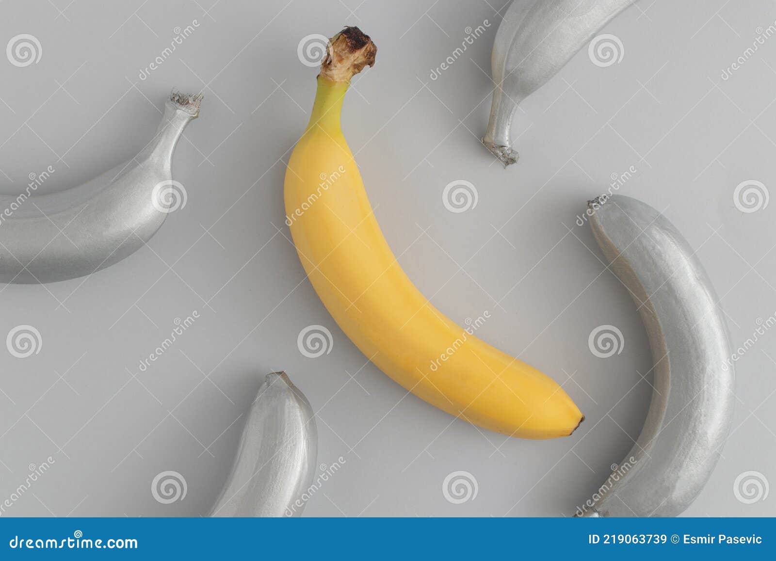 Pattern with Gray and Yellow Bananas on Gray Background. Summer Fruit ...