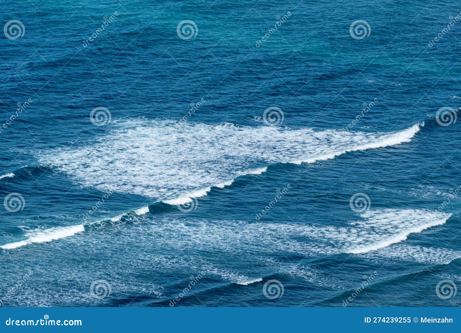 Pattern of Waves with Spume at the Beach Stock Image - Image of nature ...