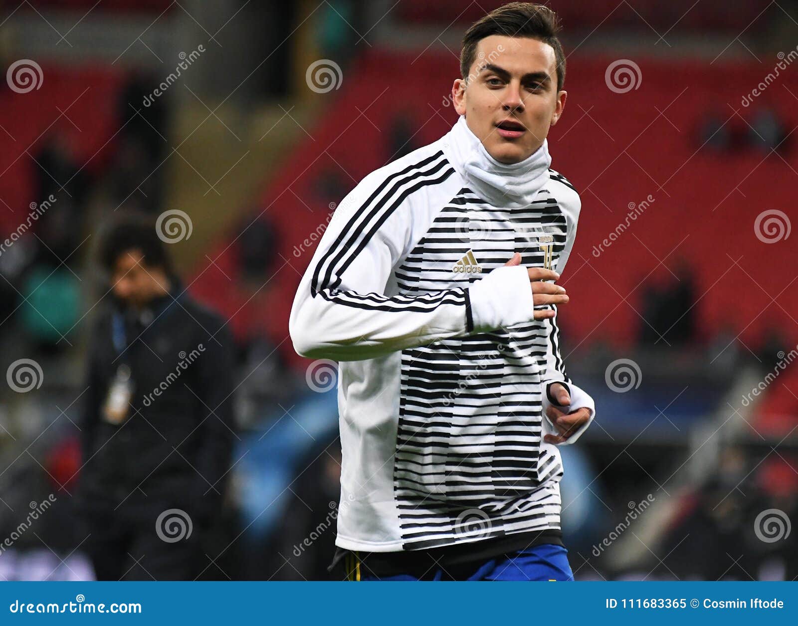Paulo Dybala image éditorial. Image du joueur, ligue - 111683365